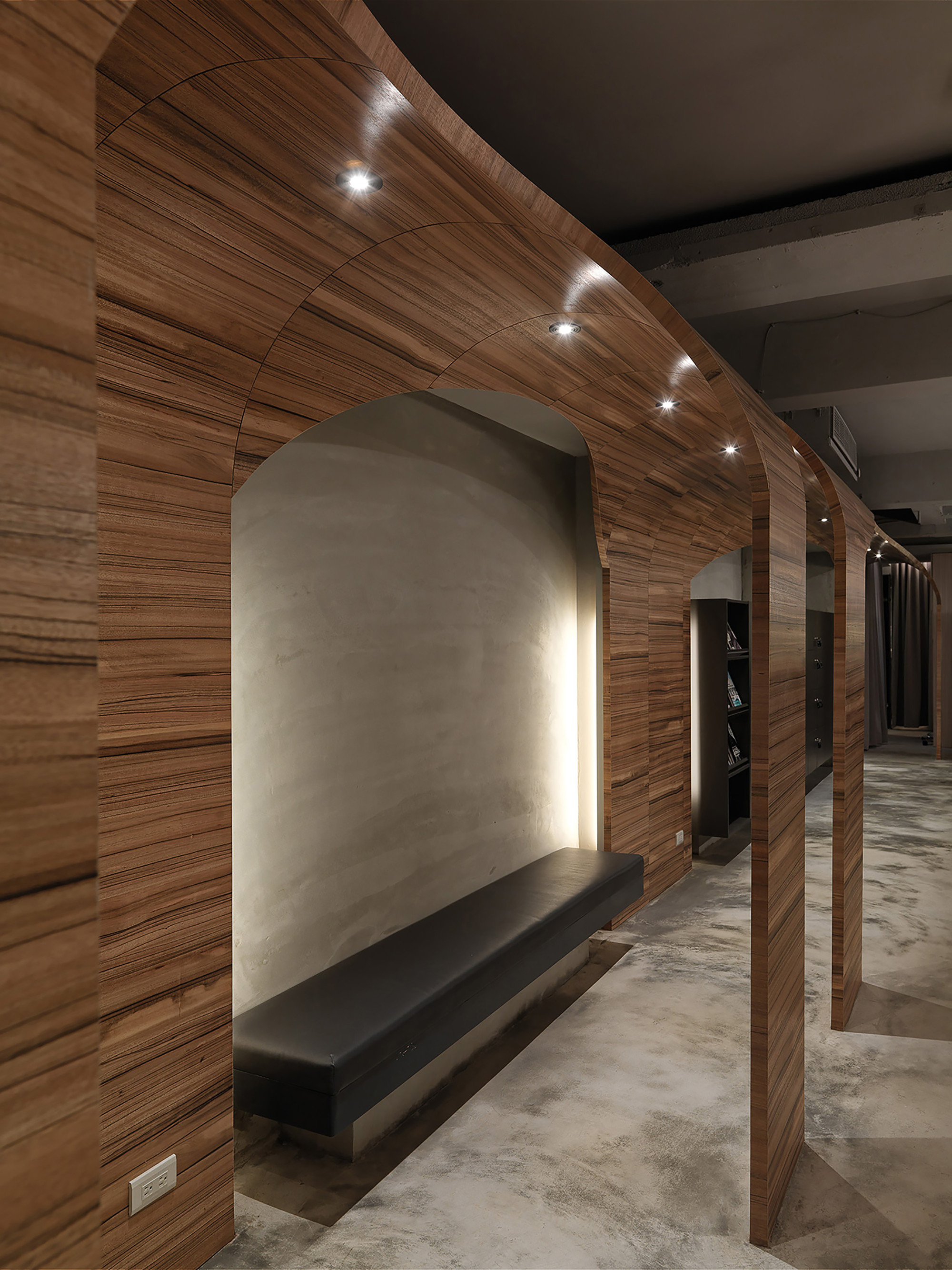 Gallery of How Fun Hair Salon / JC Architecture - 4