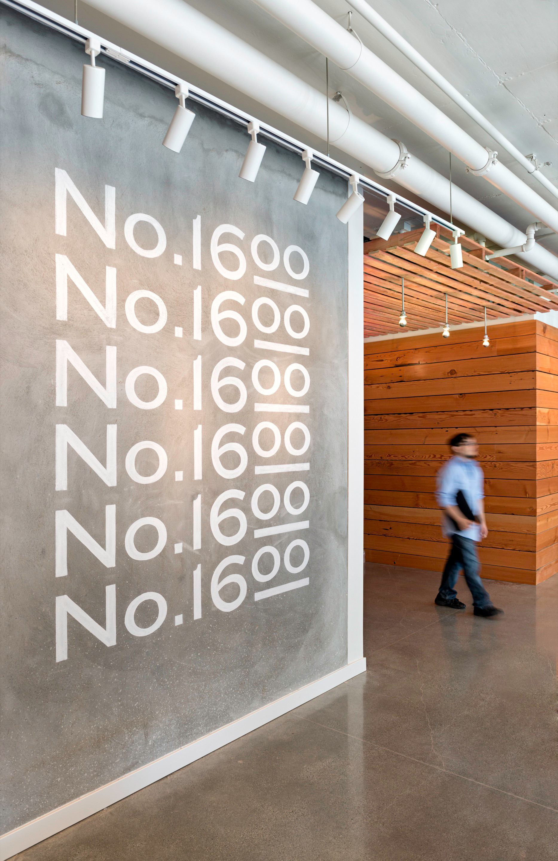 Gallery of VARA / Studio O+A - 5