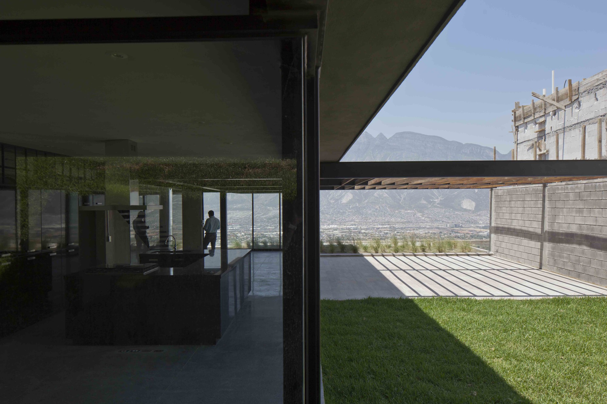 Gallery of Go House / Agustin Landa Ruiloba - 15