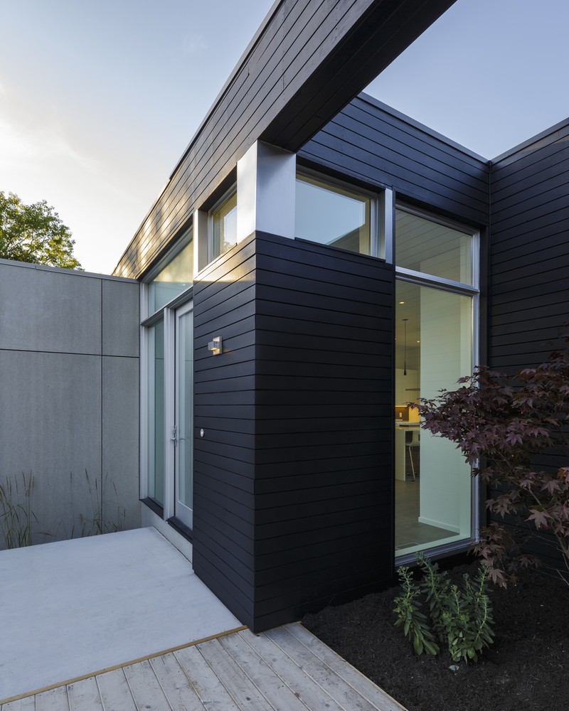 Gallery of Dunrobin Shores / Christopher Simmonds Architect - 13