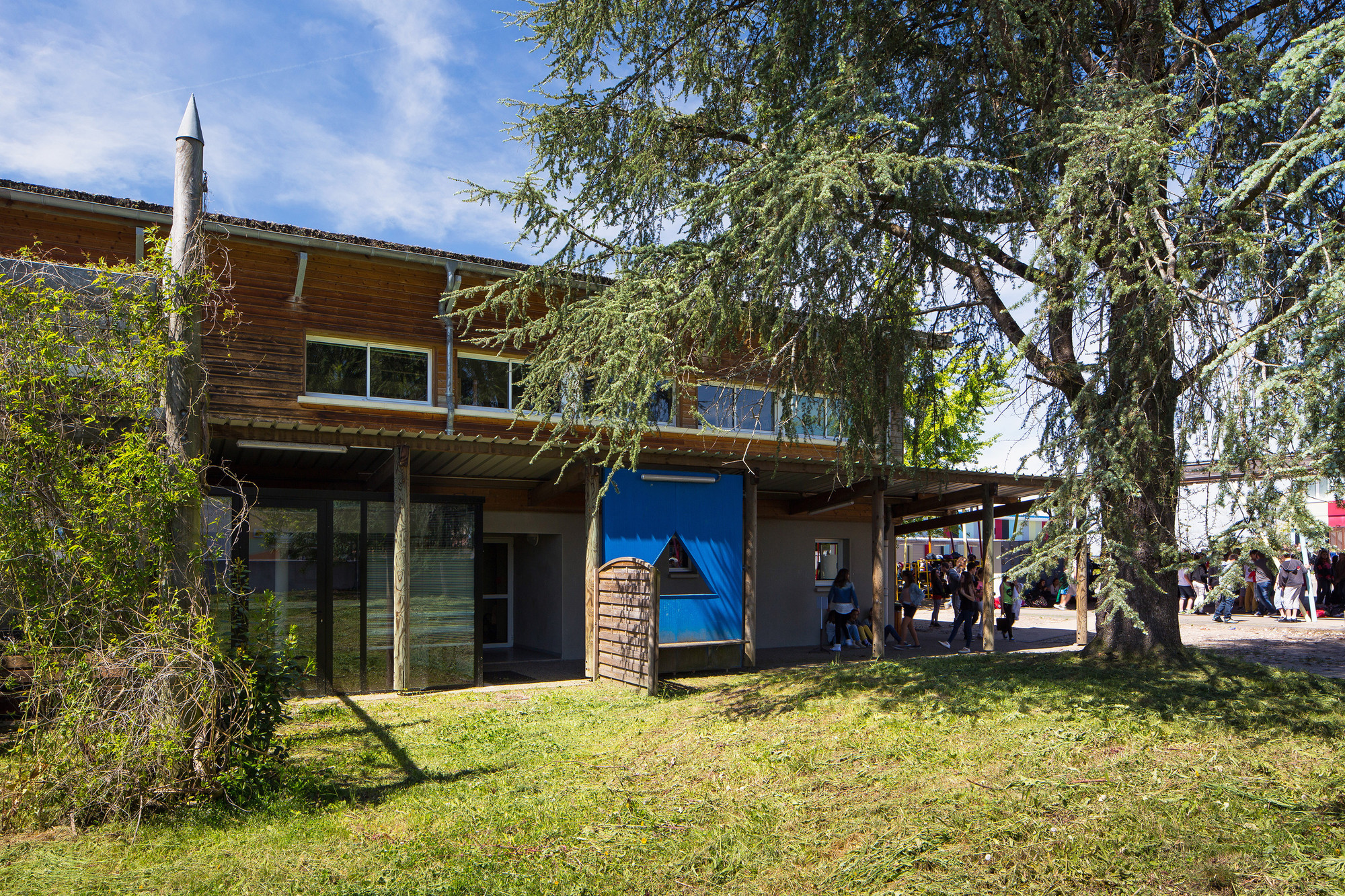 Gallery of Serge Baranx School Refurbishment / Pierre Marsan - 11