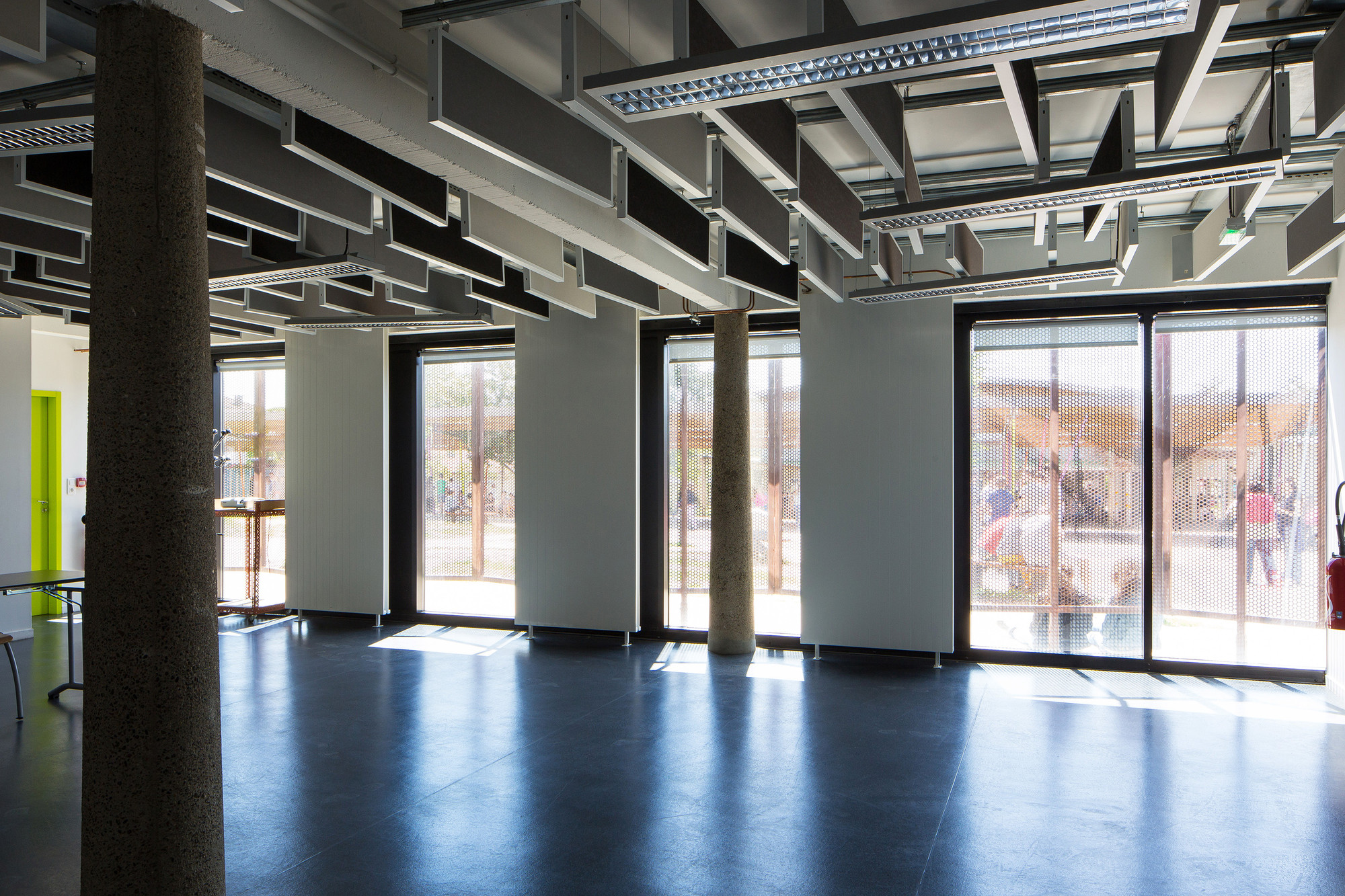 Gallery of Serge Baranx School Refurbishment / Pierre Marsan - 15