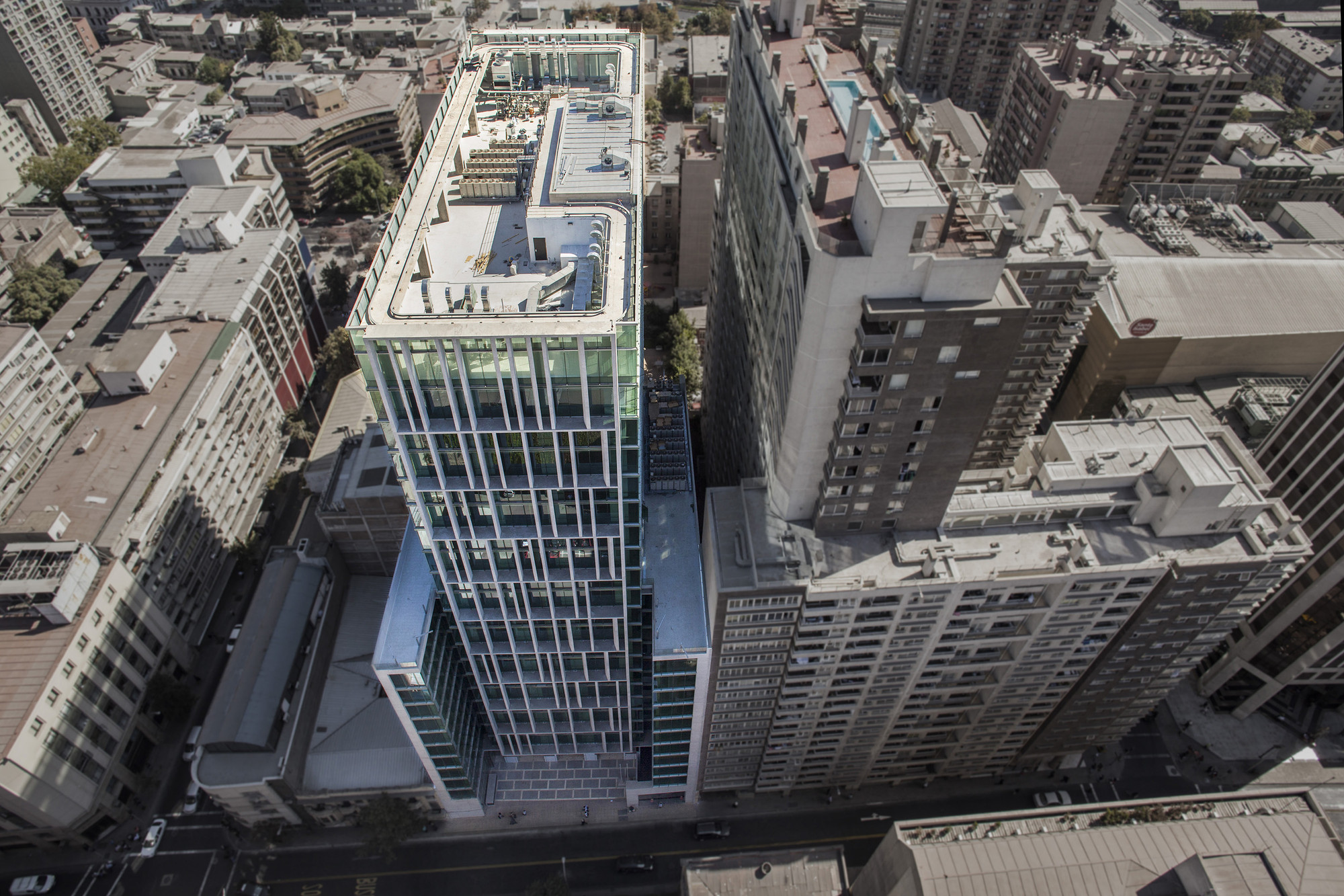 Gallery of Amunategui Building / Alemparte Morelli y Asociados Arquitectos - 9