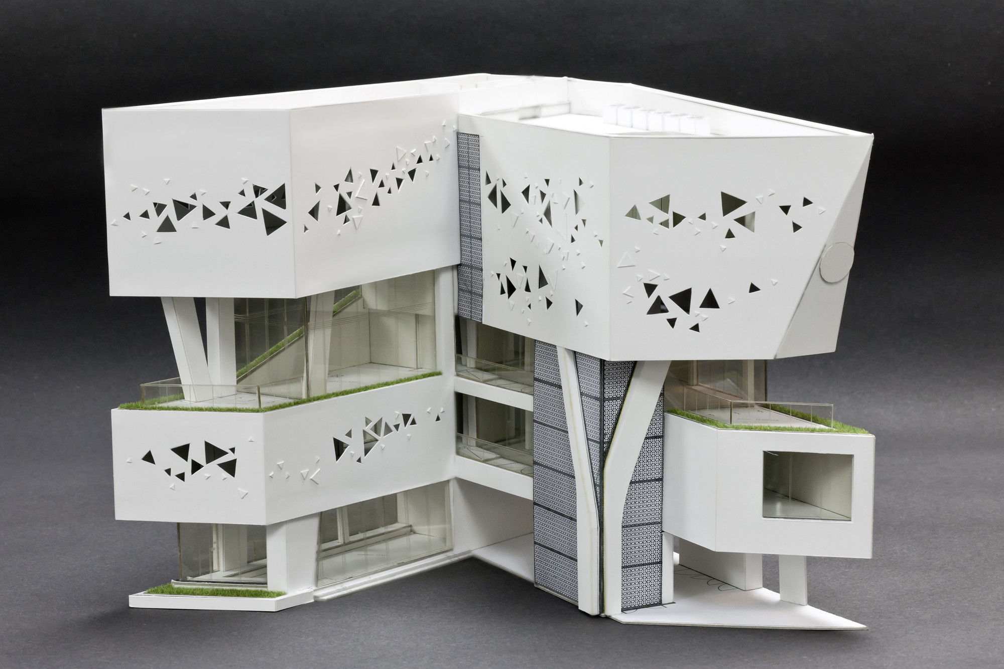 Gallery of Wat Ananda Metyarama Thai Buddhist Temple / Czarl Architects ...