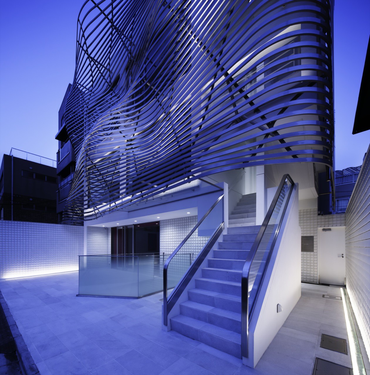 Gallery of Dear Jingumae Building / amano design office - 23