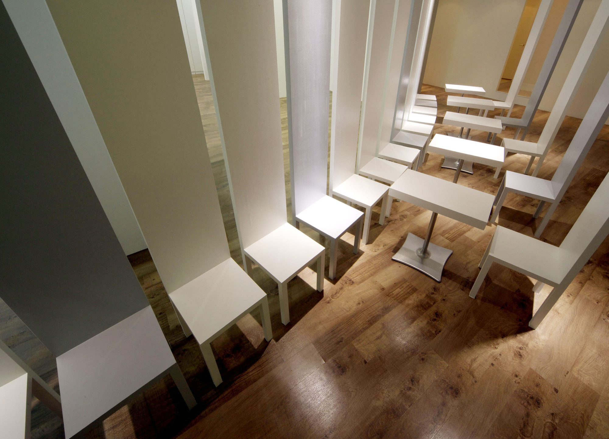 Galeria de Instituto de Design Vantan Osaka / eleven nine inteiror ...