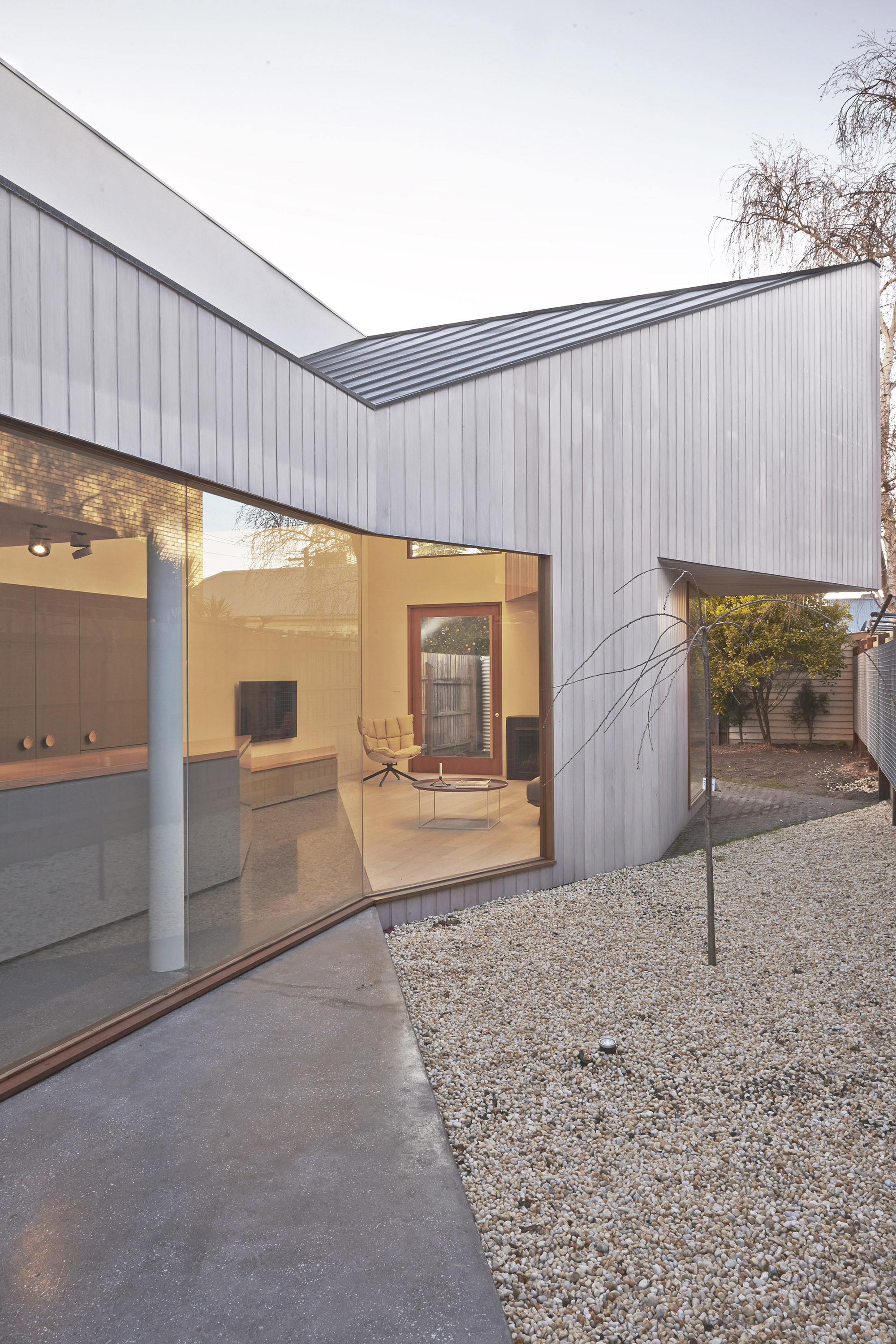 Gallery of Bow House / Edwards Moore - 14
