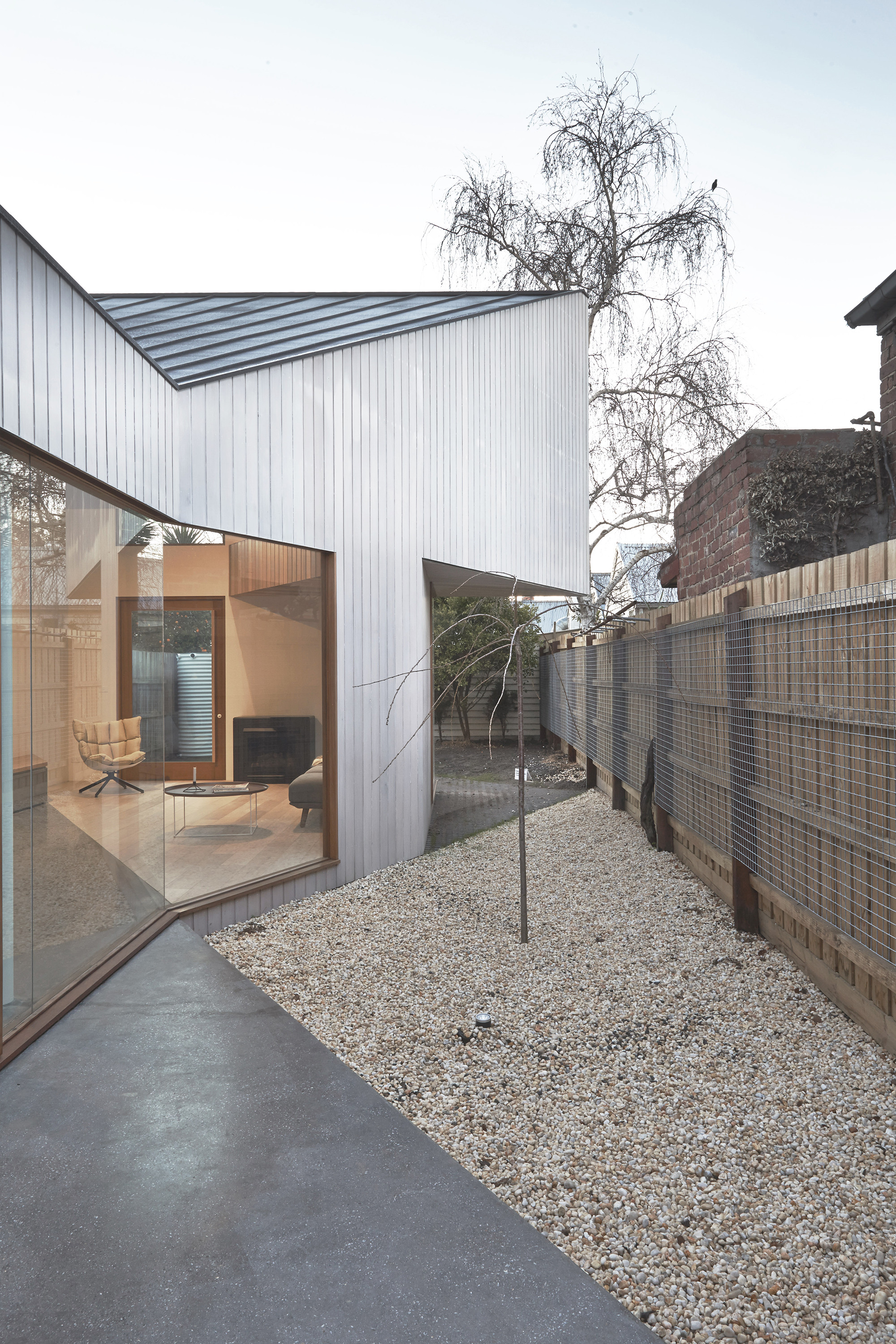 Gallery of Bow House / Edwards Moore - 17