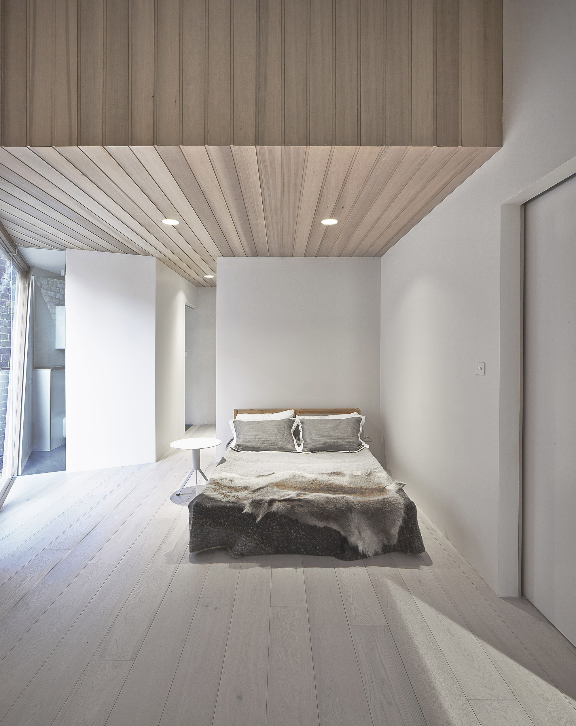 Gallery of Bow House / Edwards Moore - 11