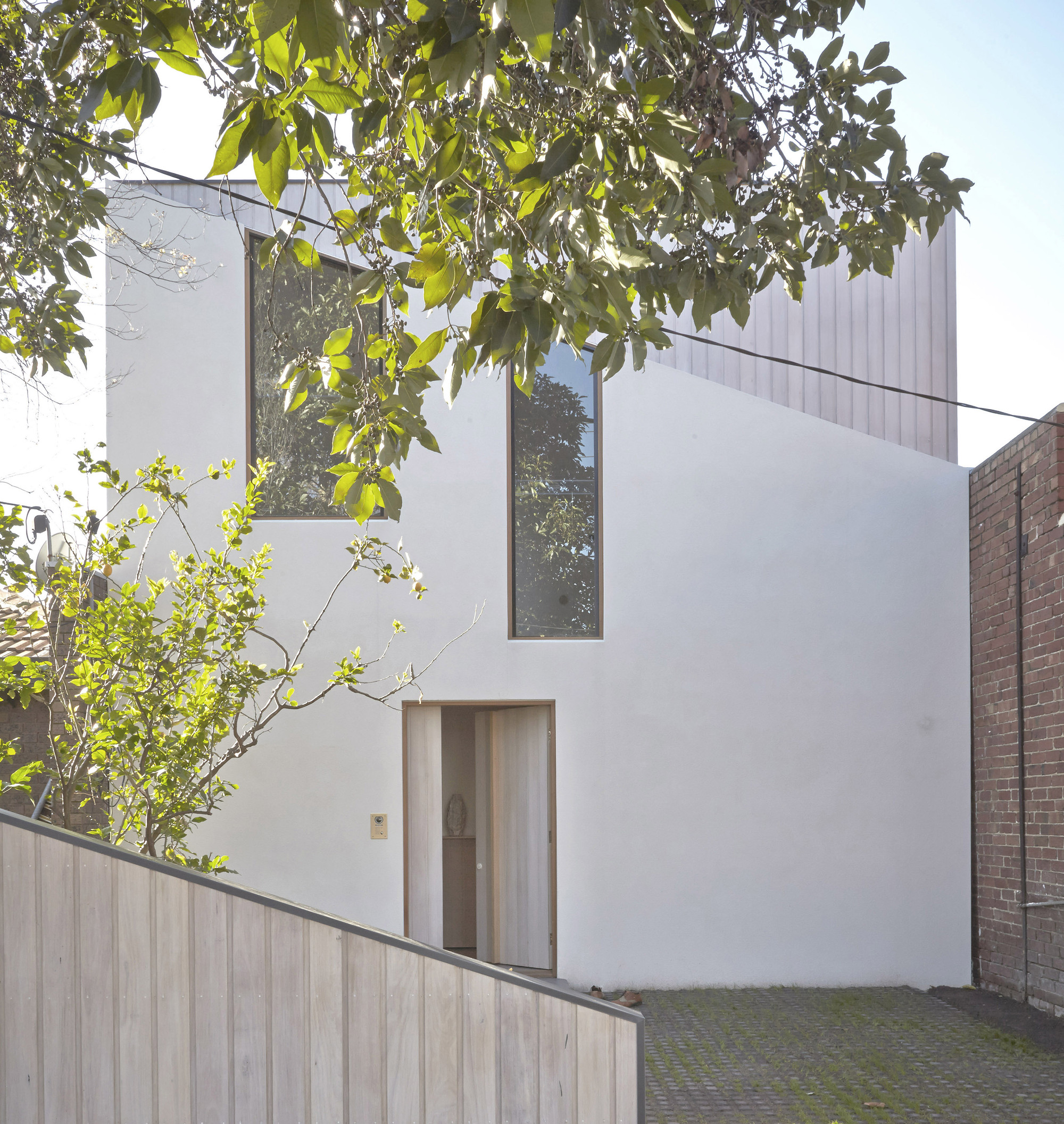 Gallery of Bow House / Edwards Moore - 17