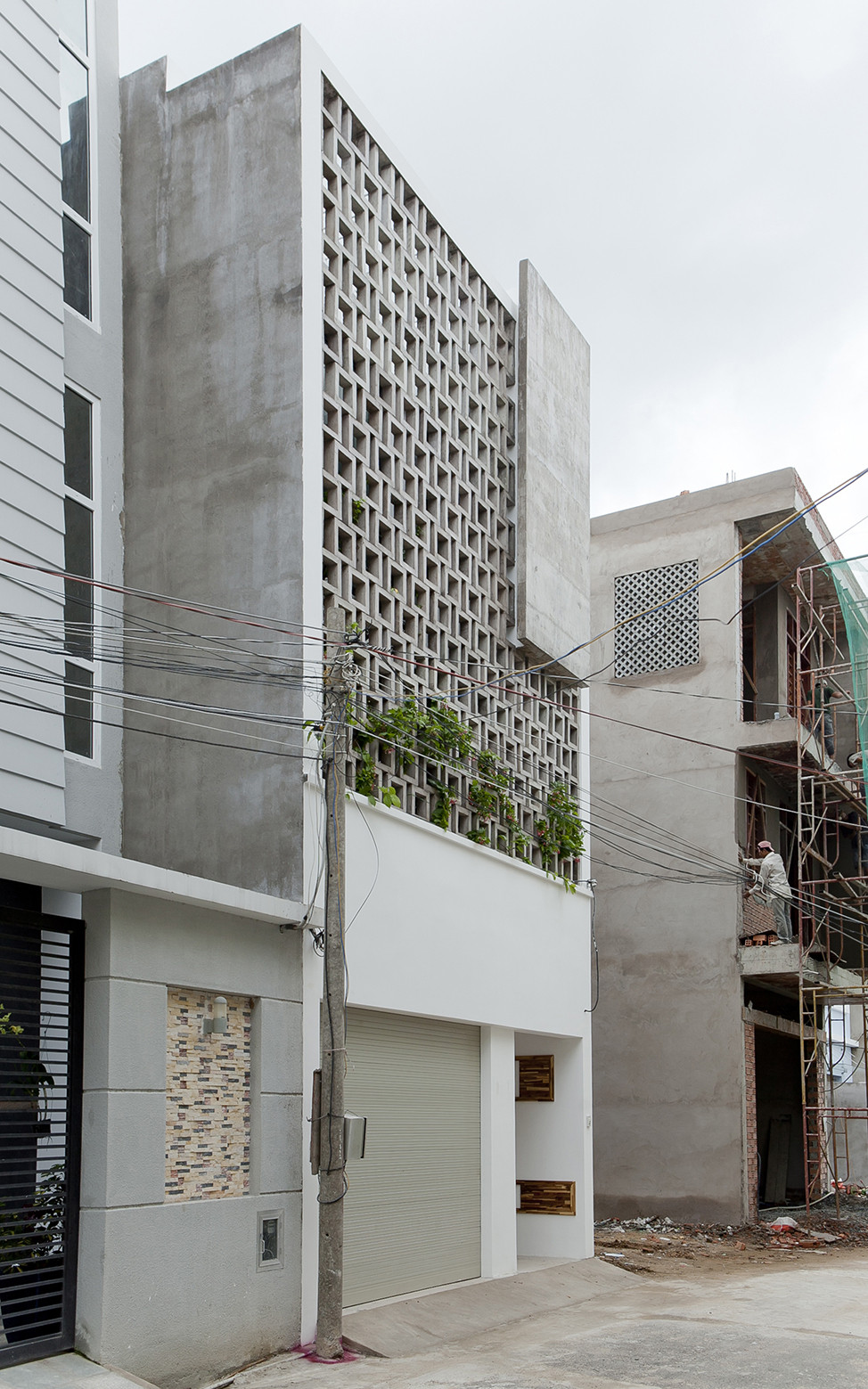 Gallery of B House / i.House Architecture and Construction - 20