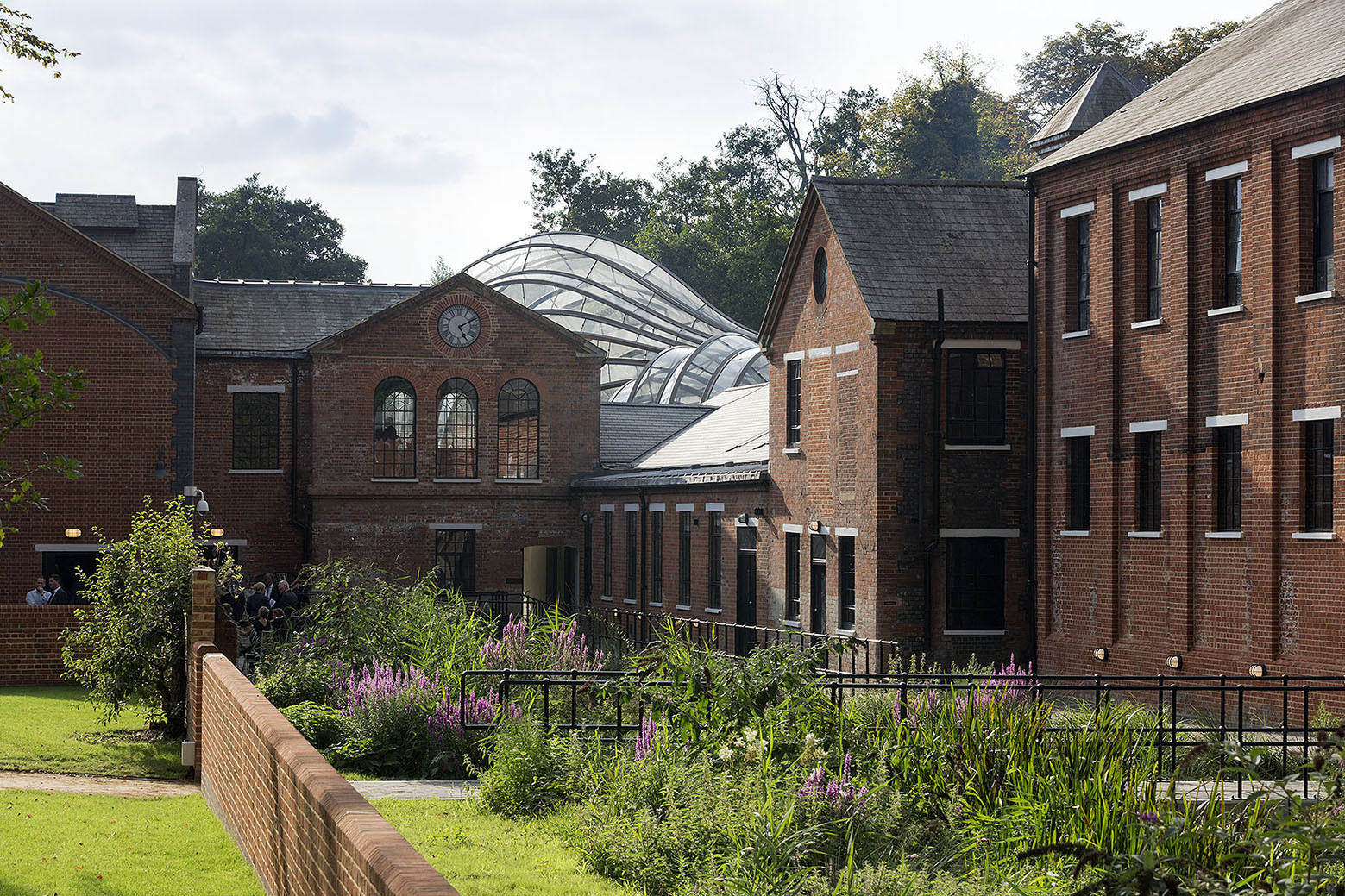 Gallery of Bombay Sapphire Distillery / Heatherwick Studio - 3