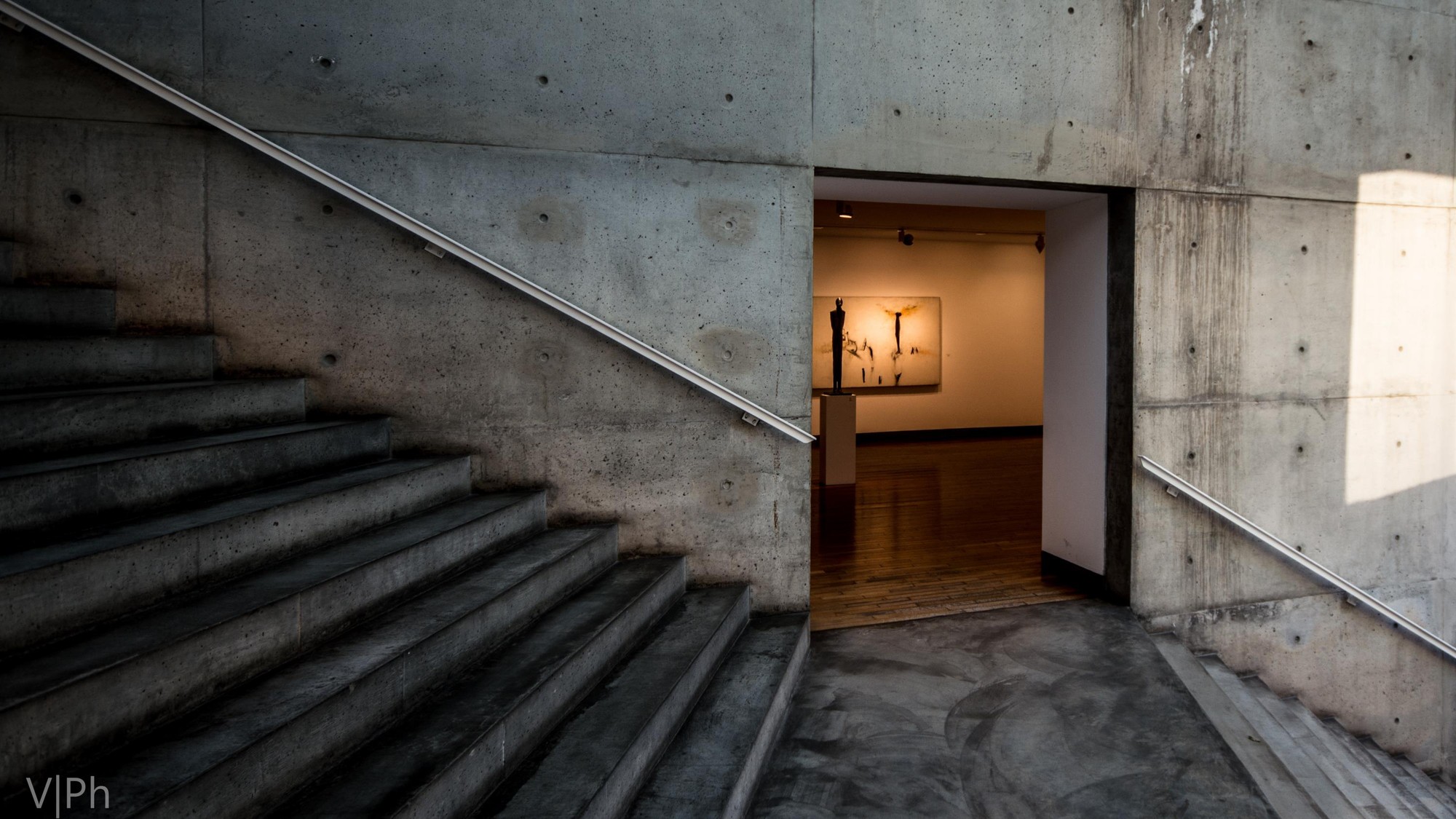 Gallery of Emilio Caraffa Fine Arts Museum / GGMPU Arquitectos + Lucio ...