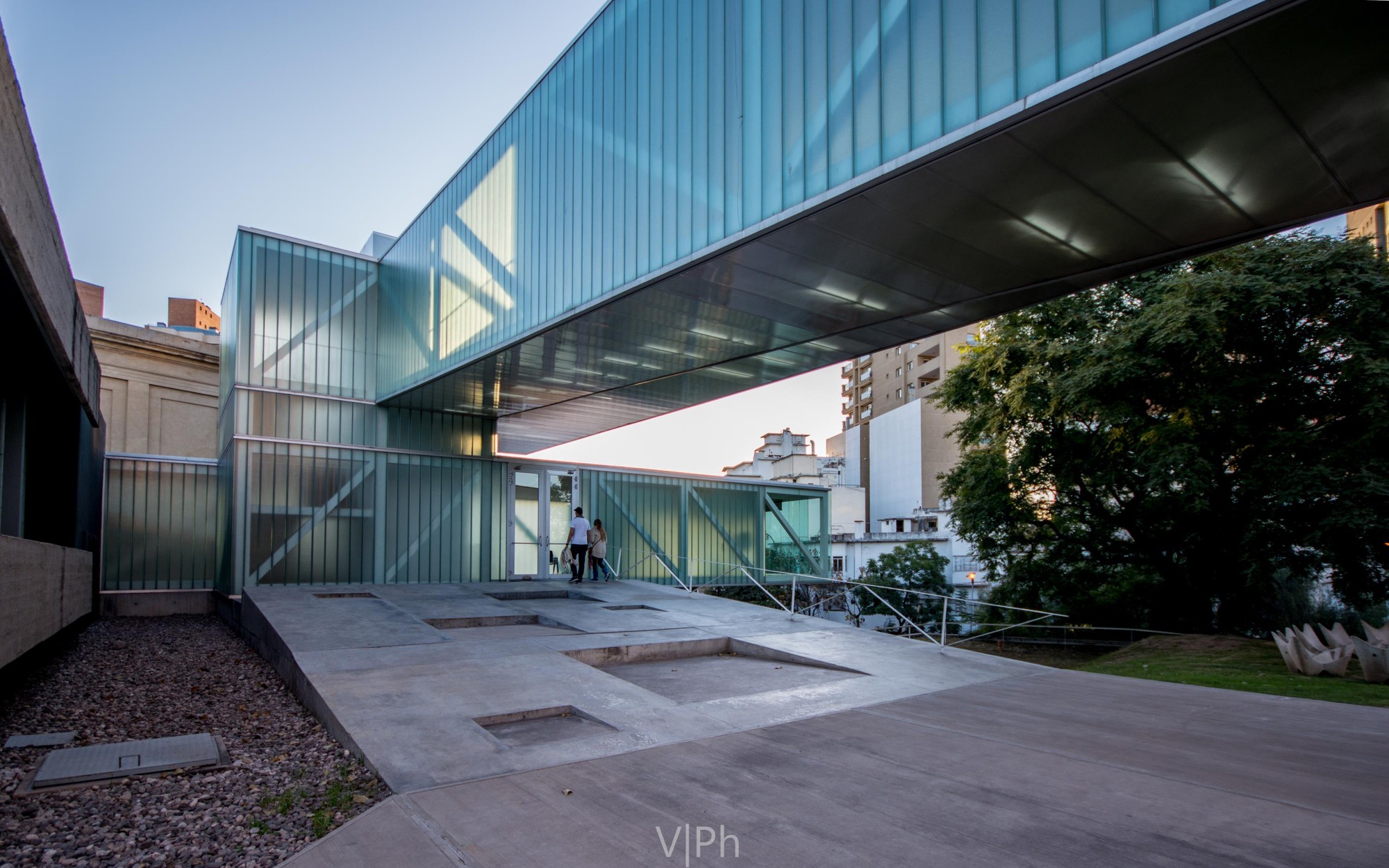 Galería de Museo Provincial de Bellas Artes Emilio Caraffa / Lucio ...
