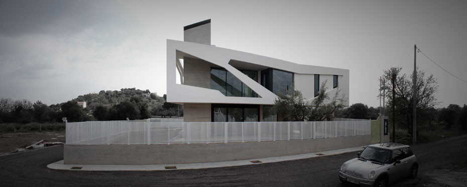 Gallery of Paradox House / KLab architecture - 13