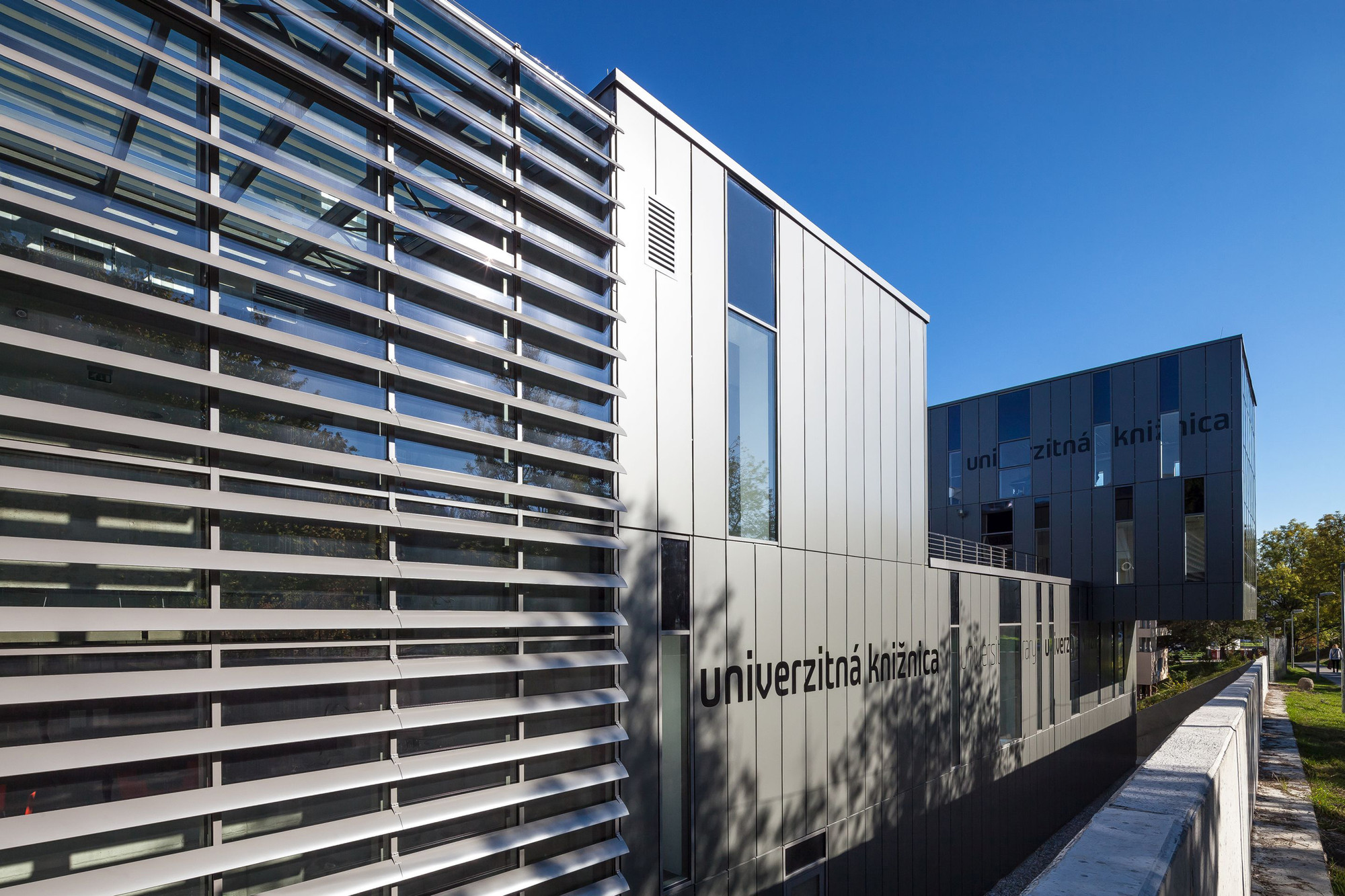 Gallery of University Library / a02 Atelier - 6
