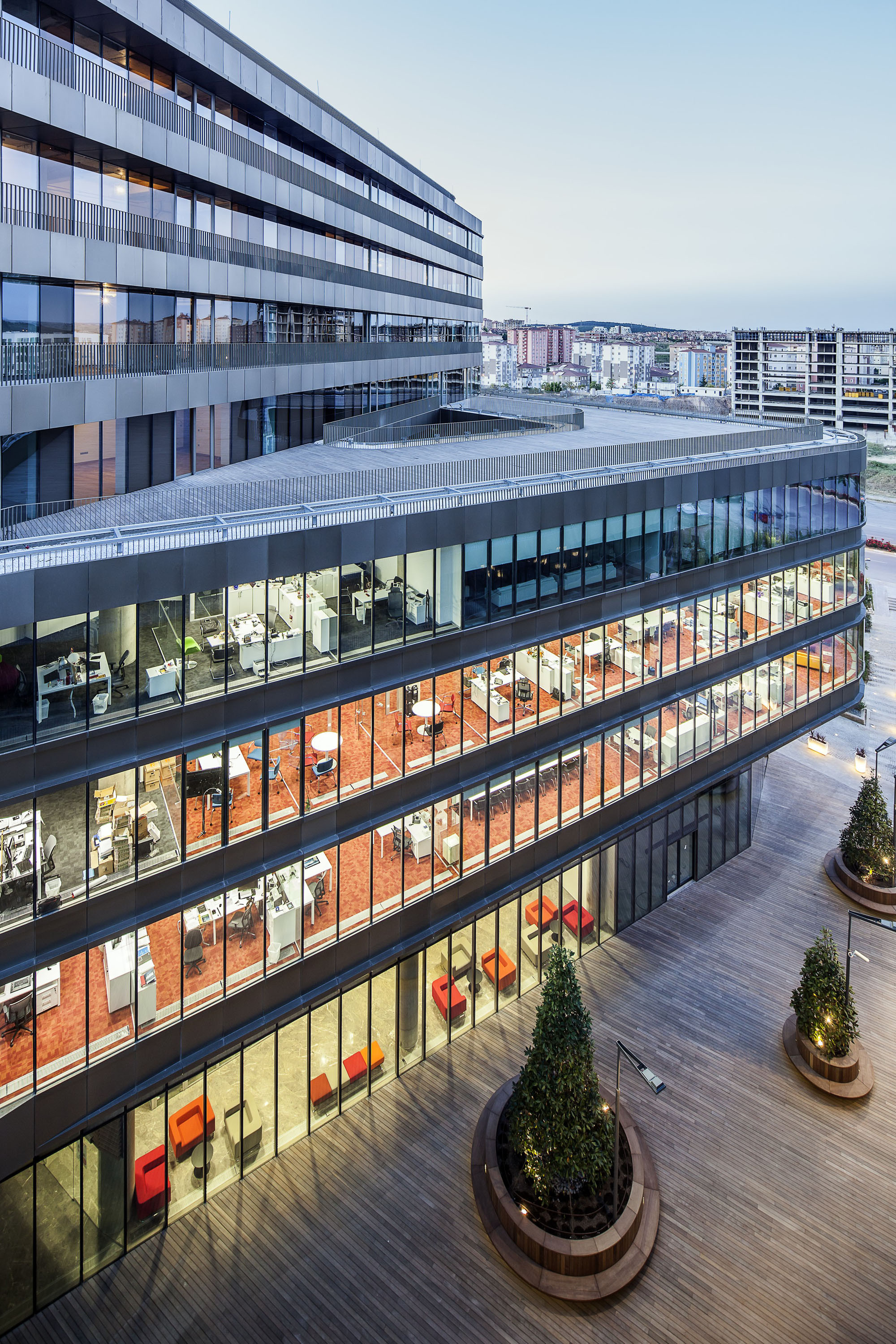 Gallery of Esas Aeropark / Tabanlioglu Architects - 5