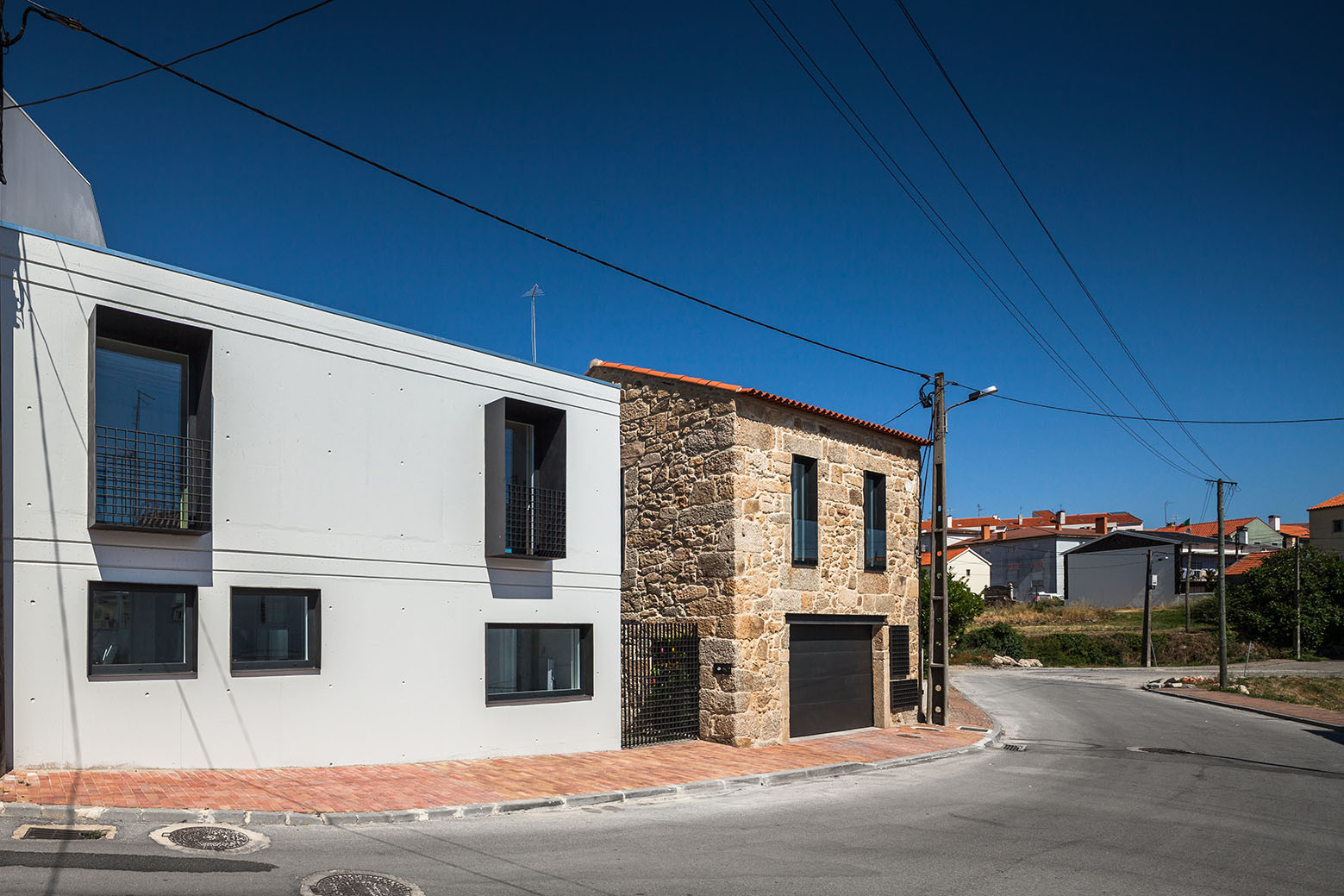 Gallery of JA House / Maria Ines Costa + Filipe Pina - 10