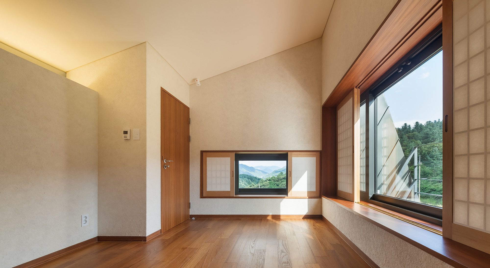 Gallery of Leaning House / PRAUD - 19