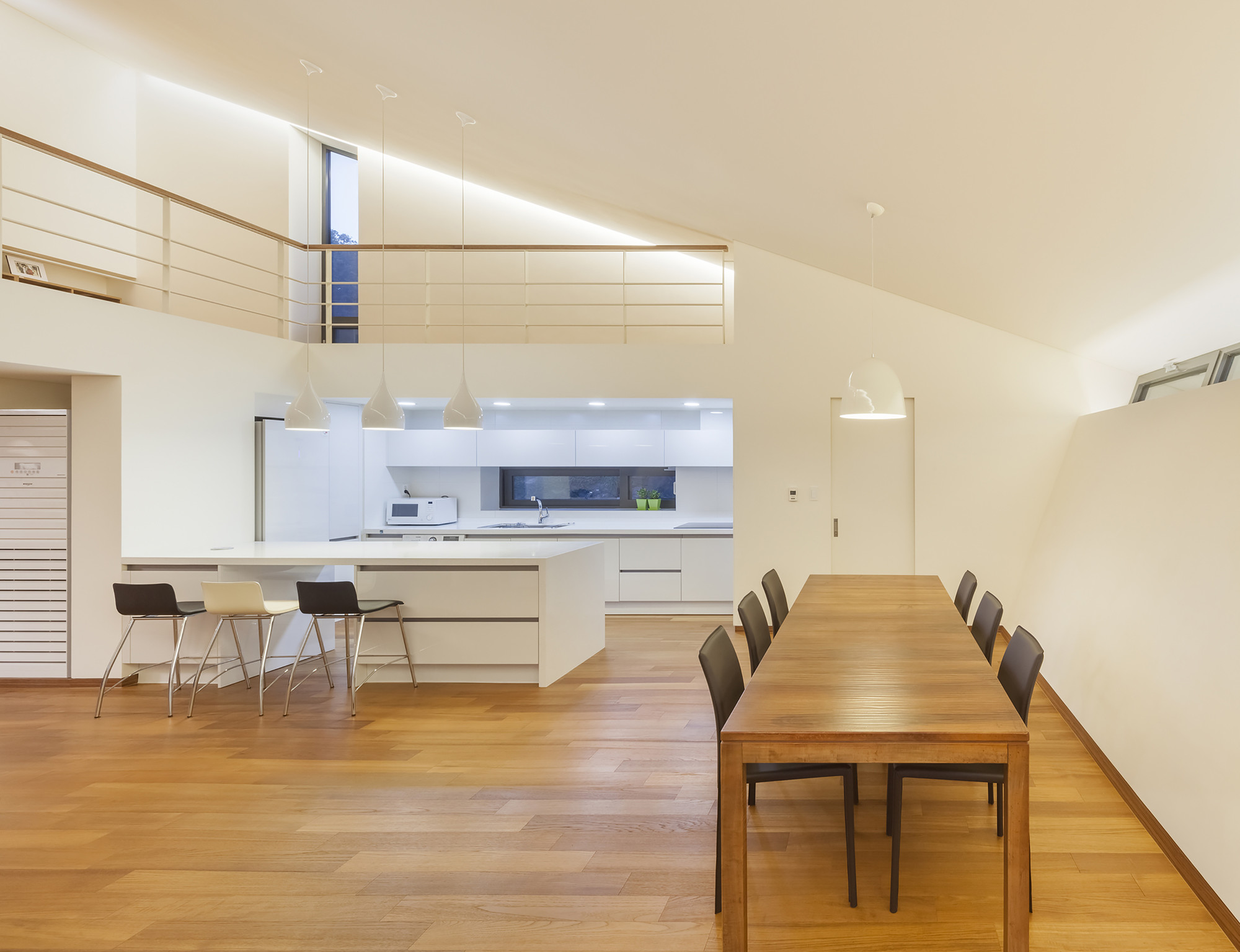 Gallery of Leaning House / PRAUD - 12