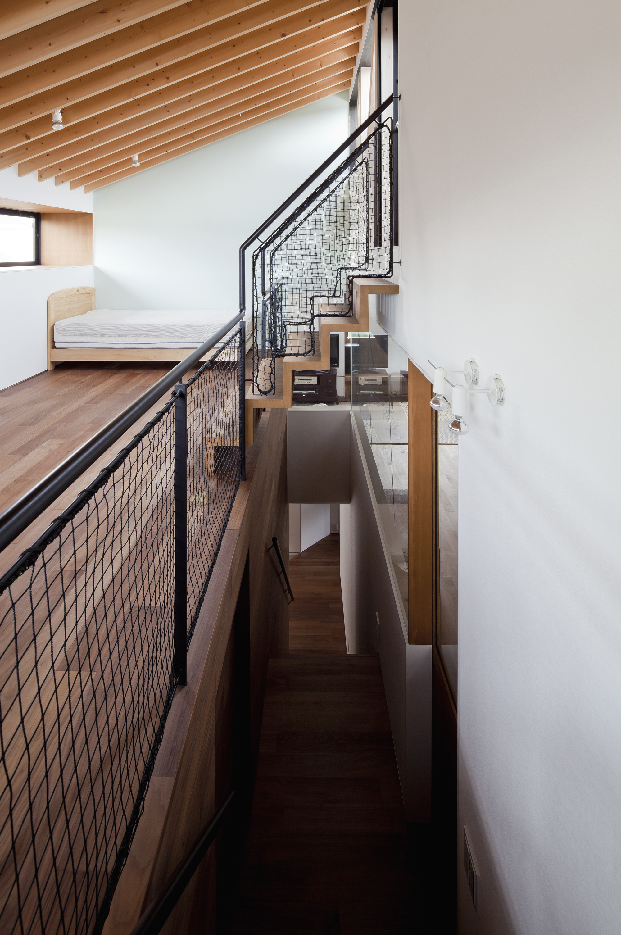 Gallery of Concave Roof House No.2 / Jun Yashiki & Associates - 2