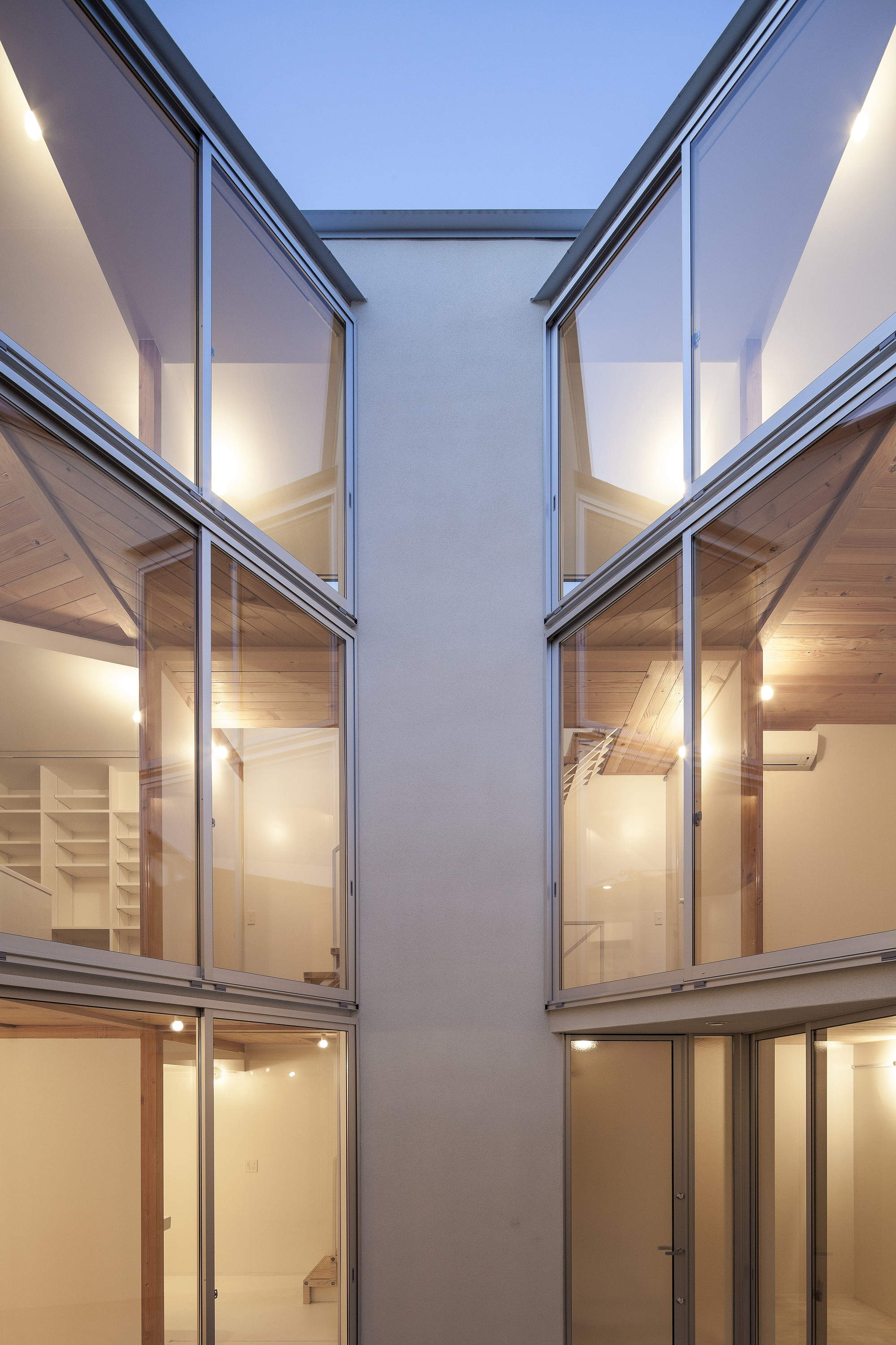 Gallery of Detached Floor House / Jun Yashiki & Associates - 2