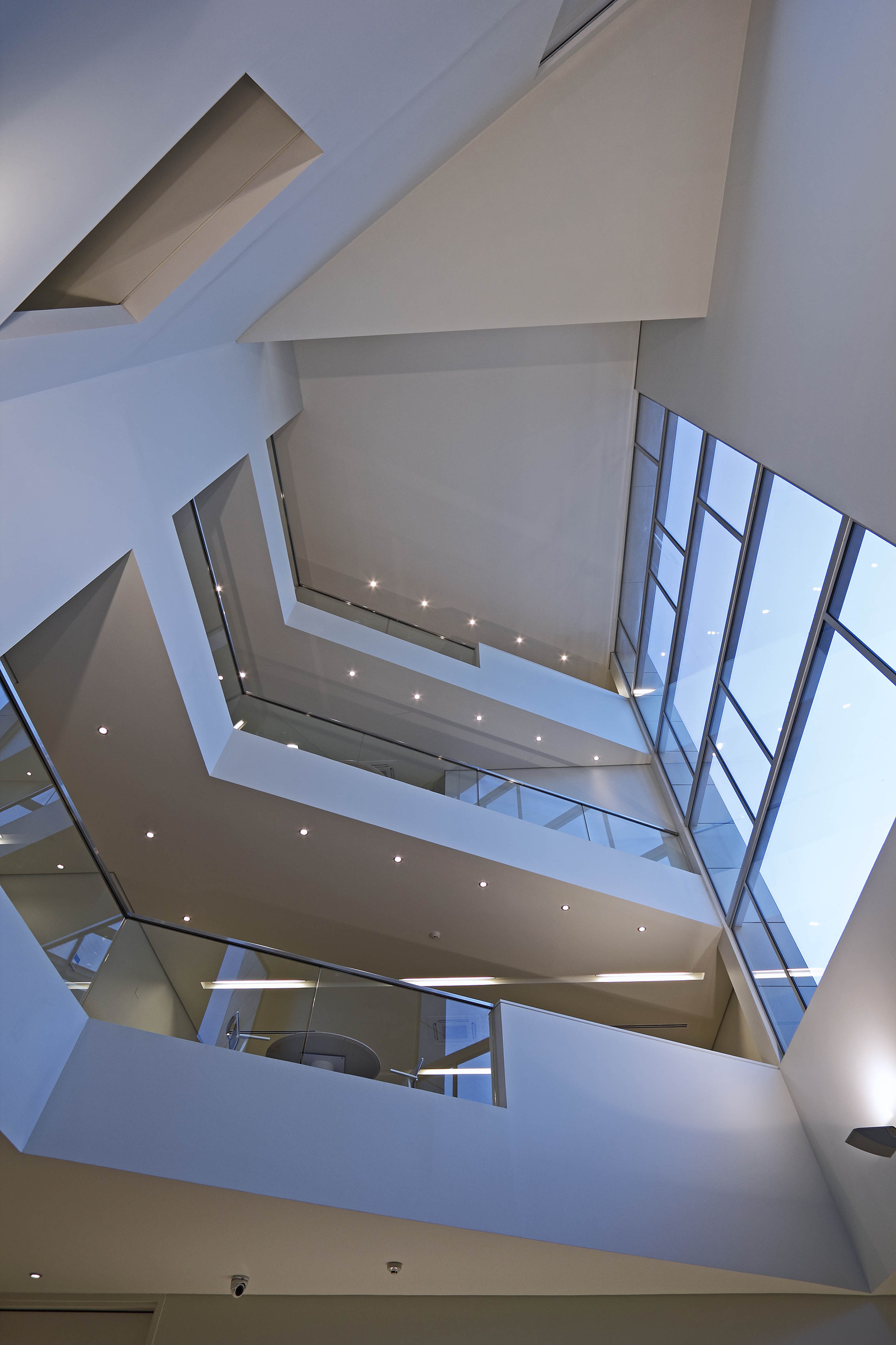 Galería de Edificio de oficinas Resiter / Raimundo Lira Arquitectos - 6