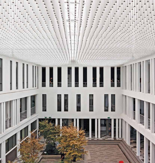 Materiales: Plafones Metálicos | ArchDaily en Español