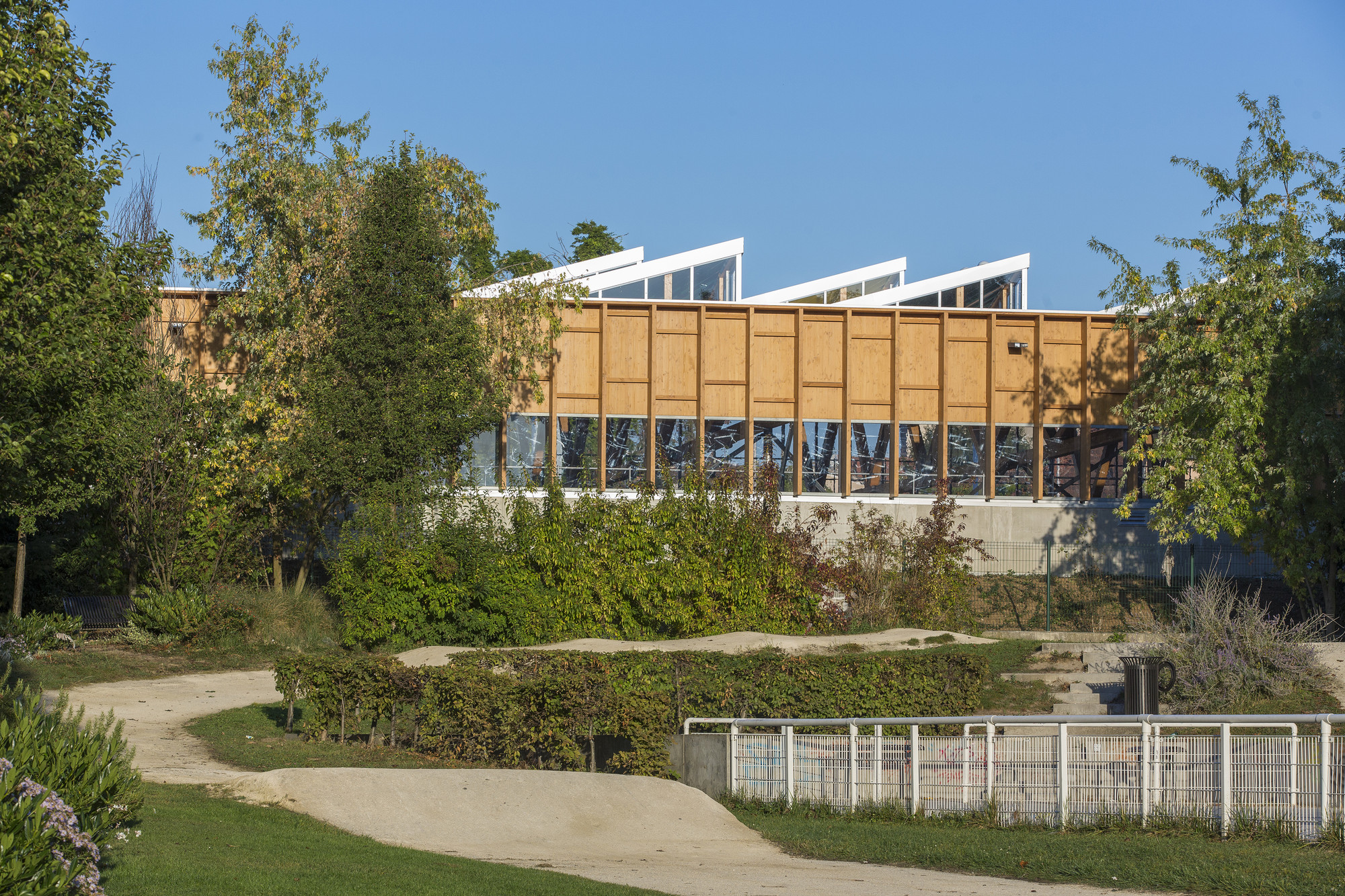 Gallery of Cachan Covered Market / croixmariebourdon architectes ...