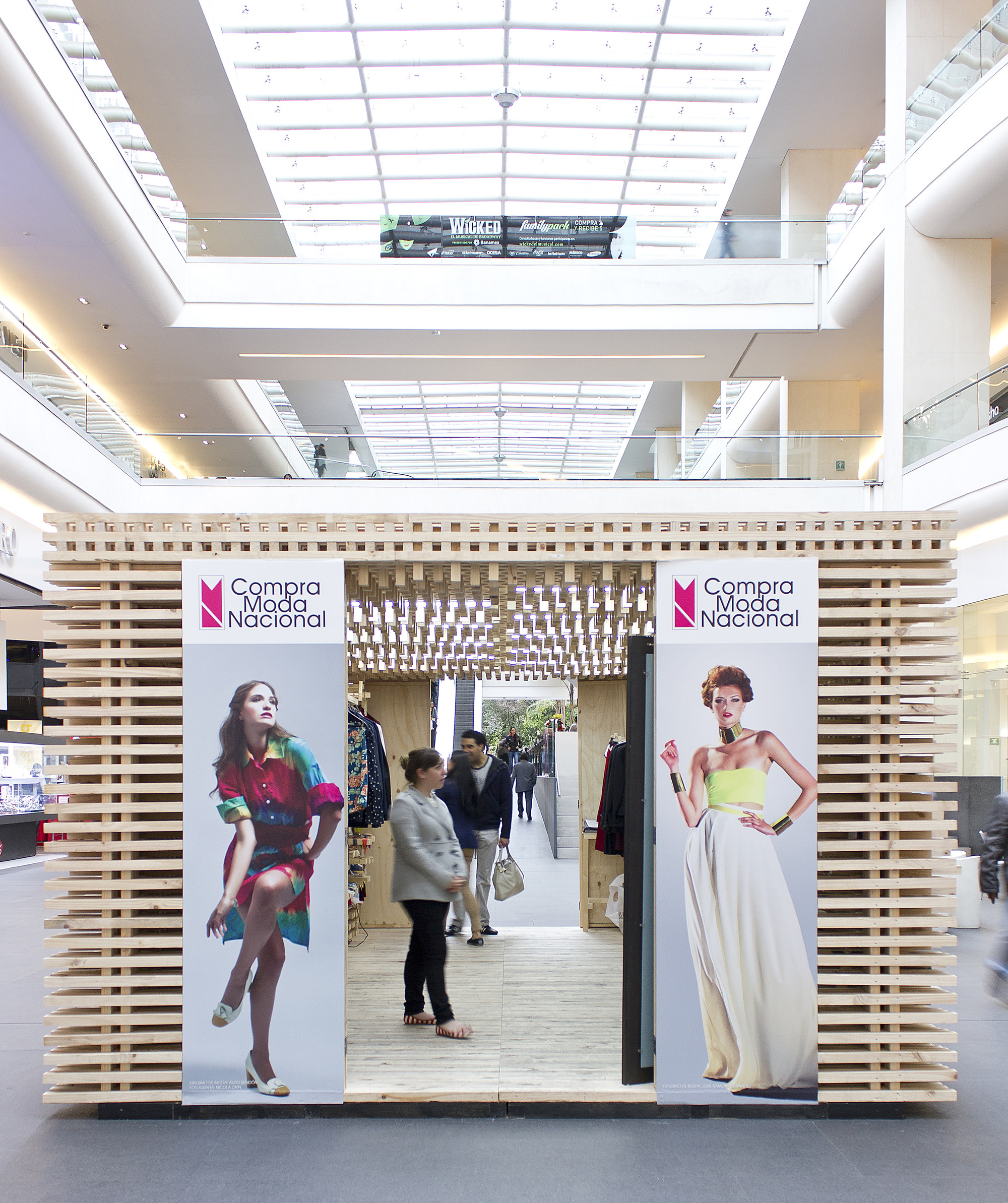 Galería de CMN Pop Up Store / at103 - 9