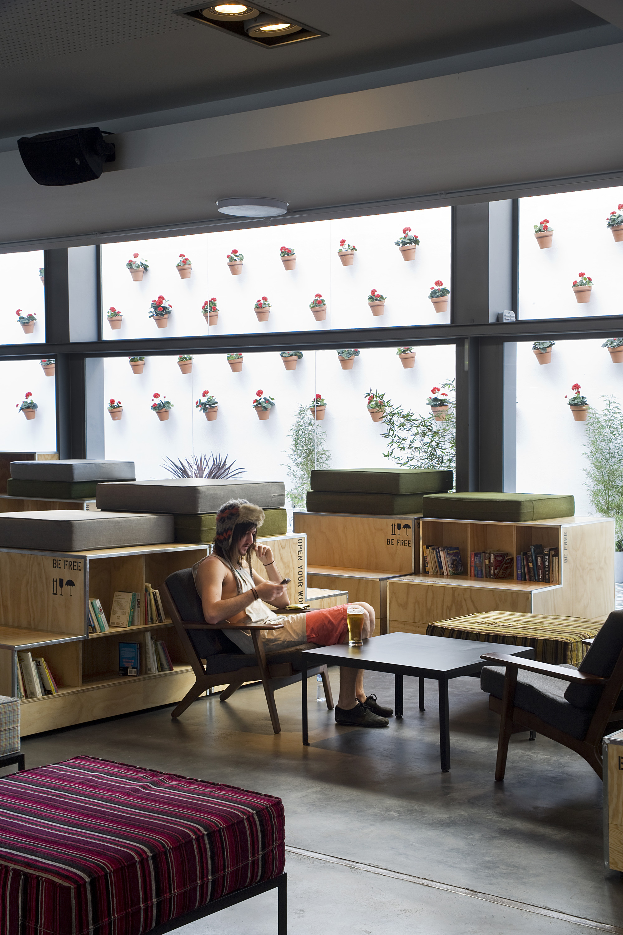 Galería de St Christopher’s Inn Barcelona / Labmatic - 14