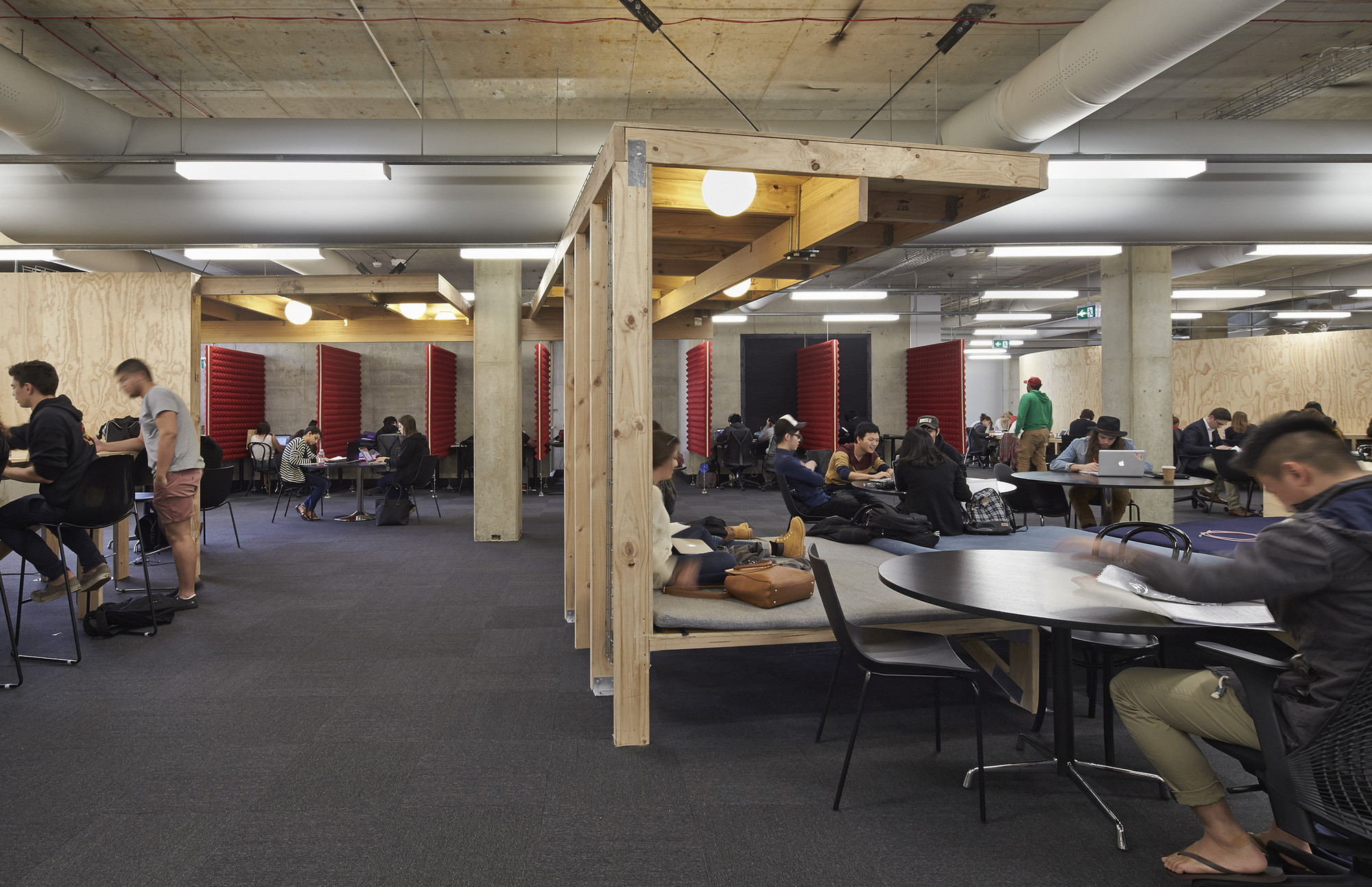 Gallery of Macquarie University Social Learning Space / Bennett and ...