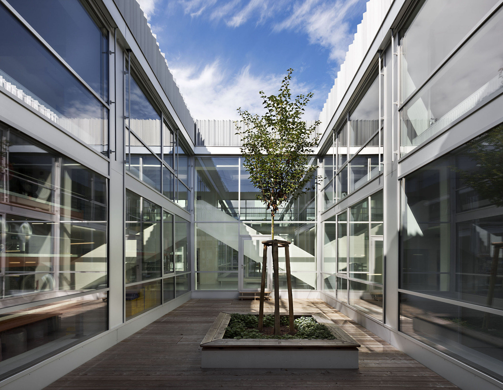 Gallery of Reconstruction Multifunctional Building in Jena / wurm ...