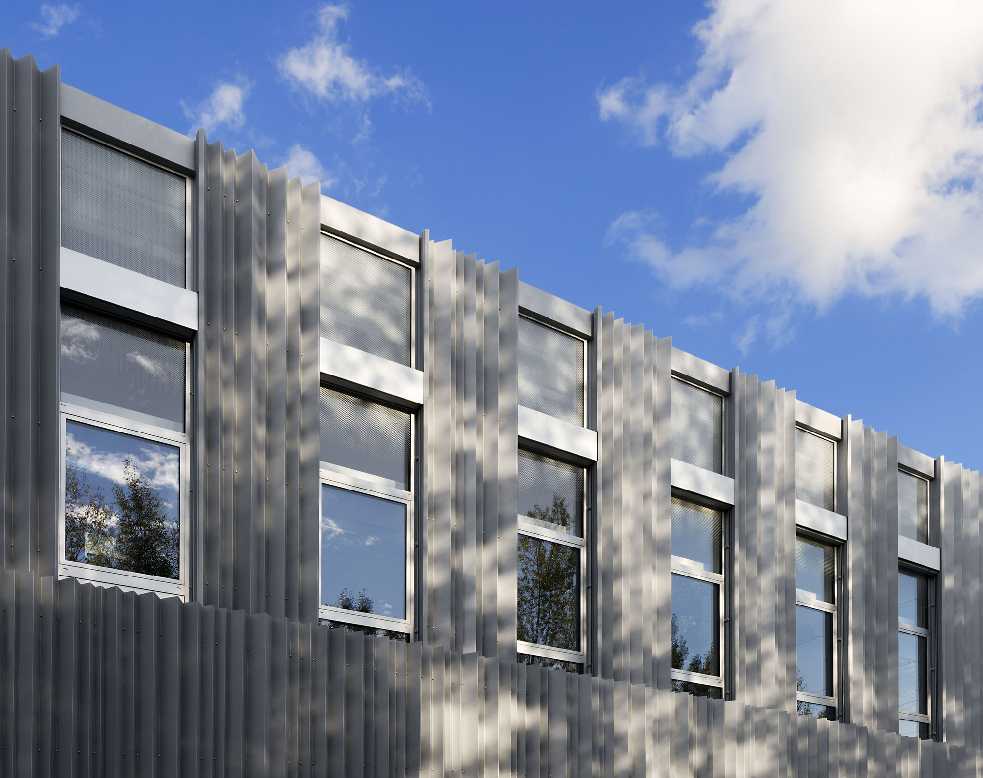 Gallery of Reconstruction Multifunctional Building in Jena / wurm ...