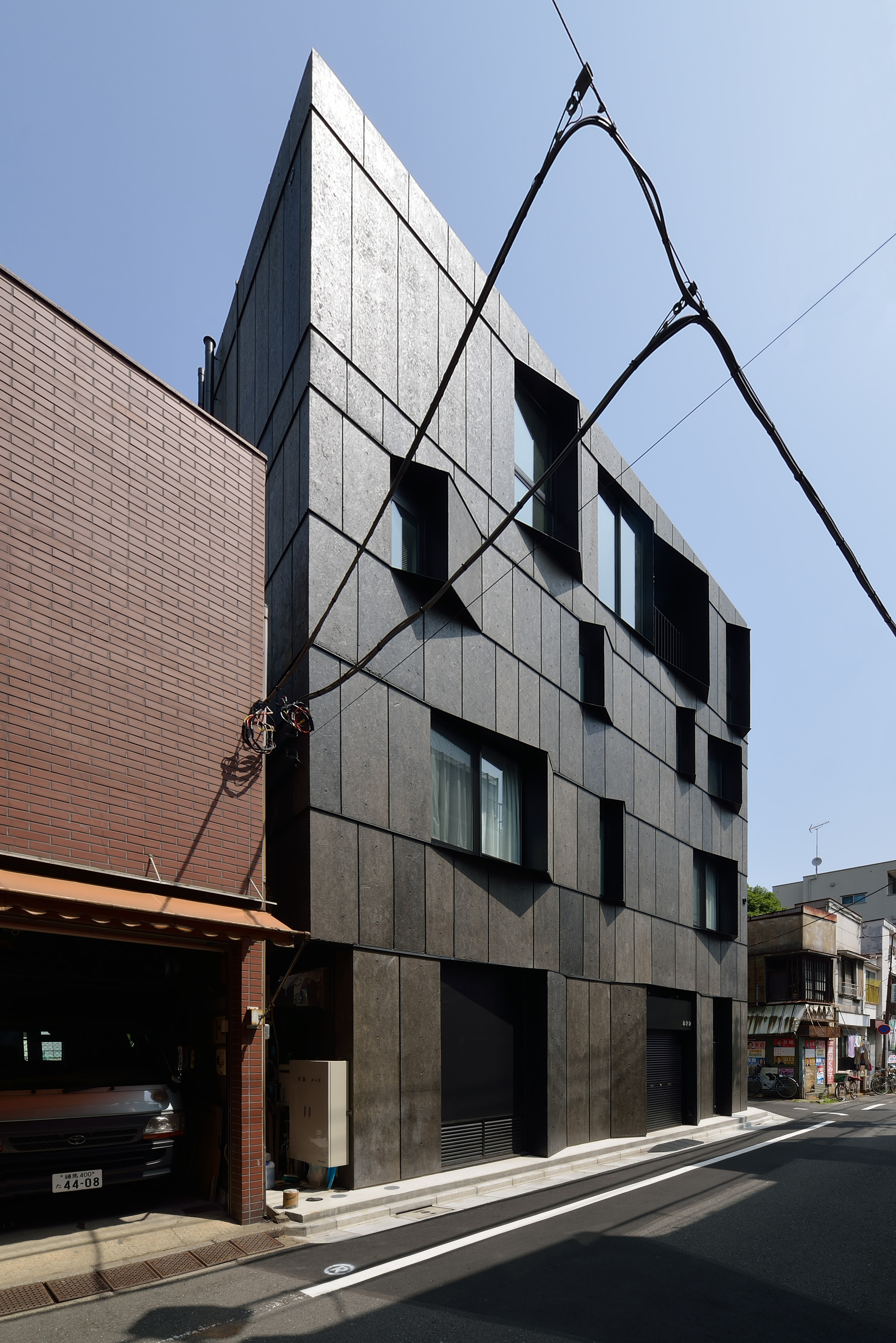 Gallery of KURO Building / KINO Architects - 20