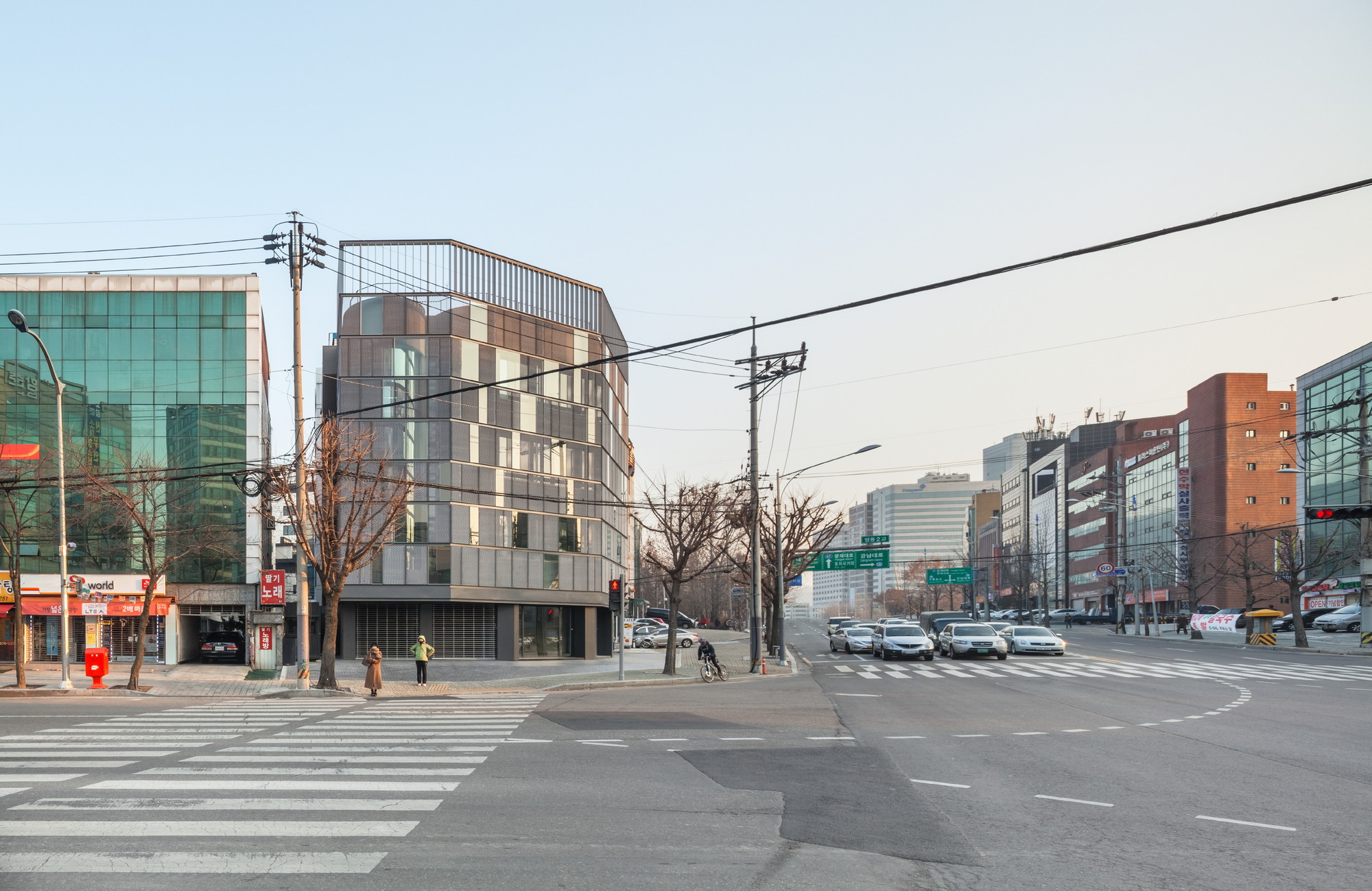 Gallery of Dogok Office Remodeling / DIA Architecture - 11