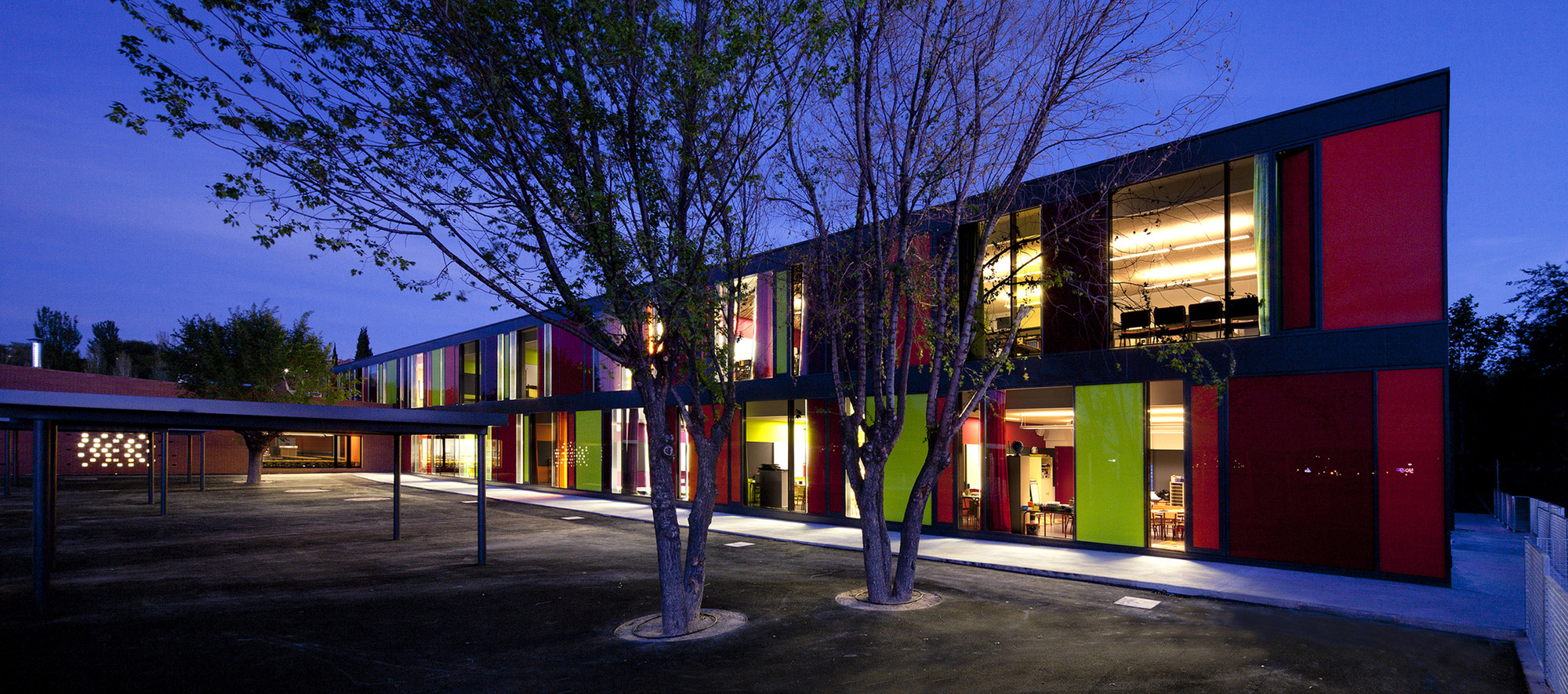 Escuela del Liceo Francés Saint Exupéry / Flint Archicture | ArchDaily ...
