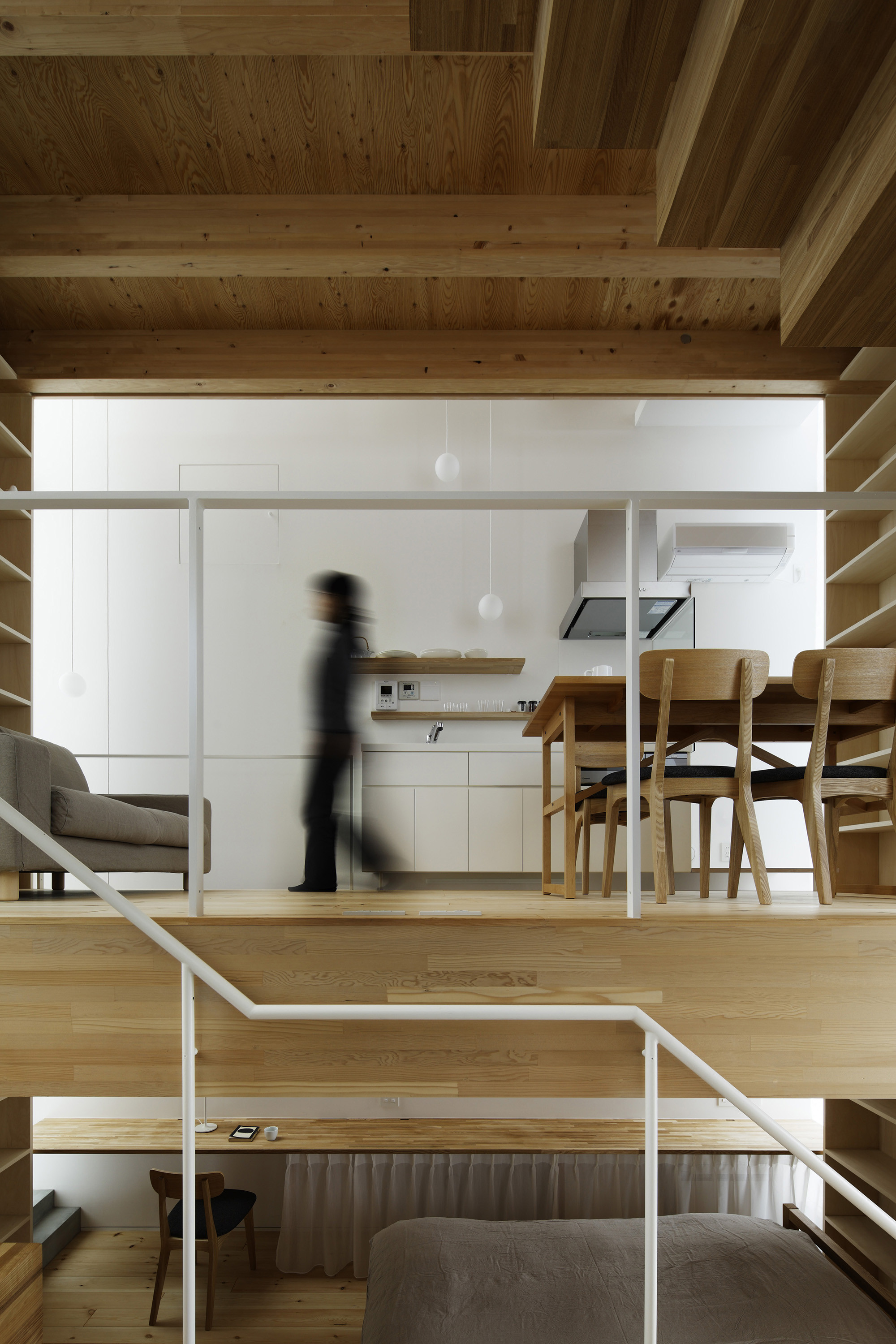 Gallery of White Hut and Tilia Japonica / Takahashi Maki and Associates - 3