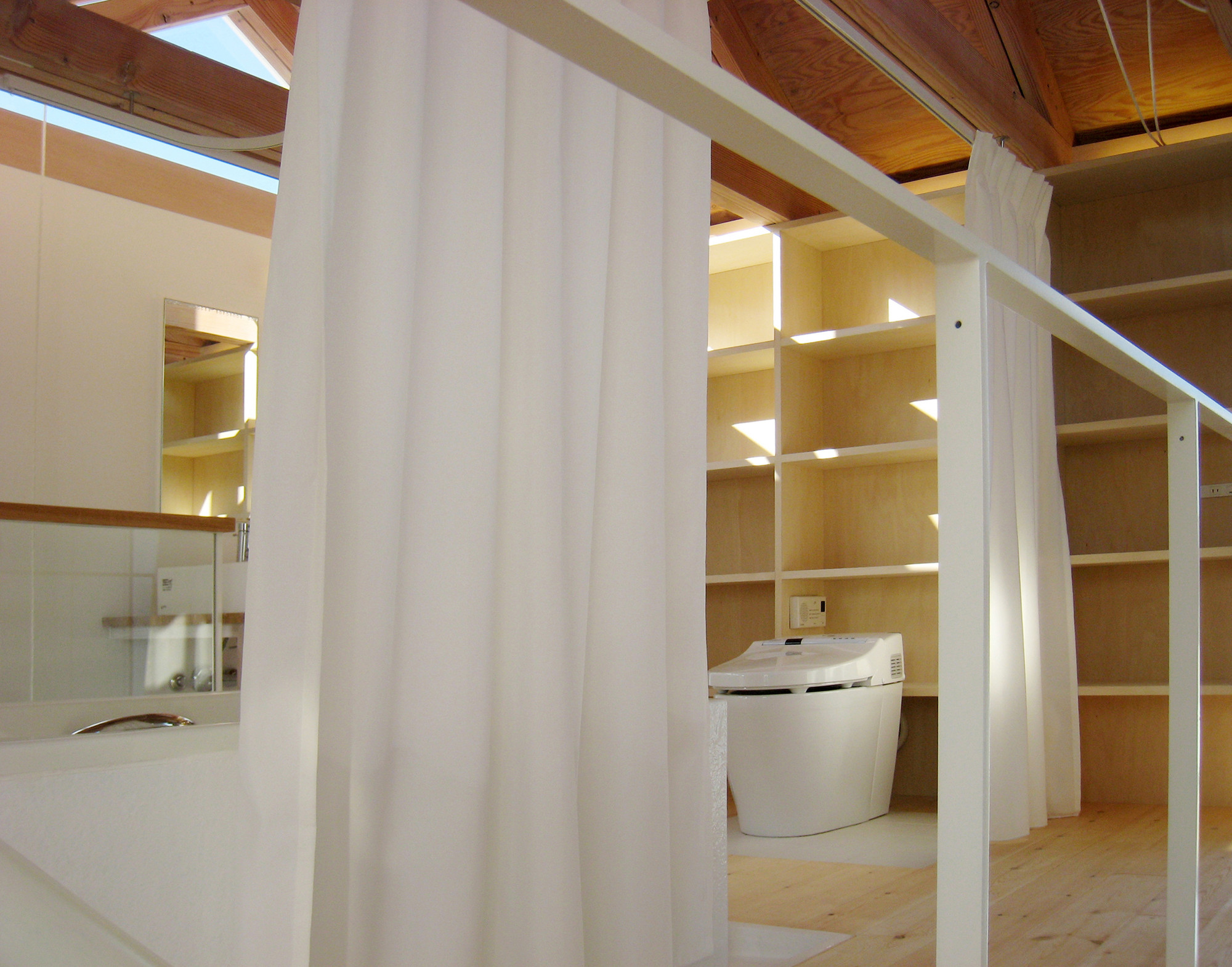 Gallery of White Hut and Tilia Japonica / Takahashi Maki and Associates - 9