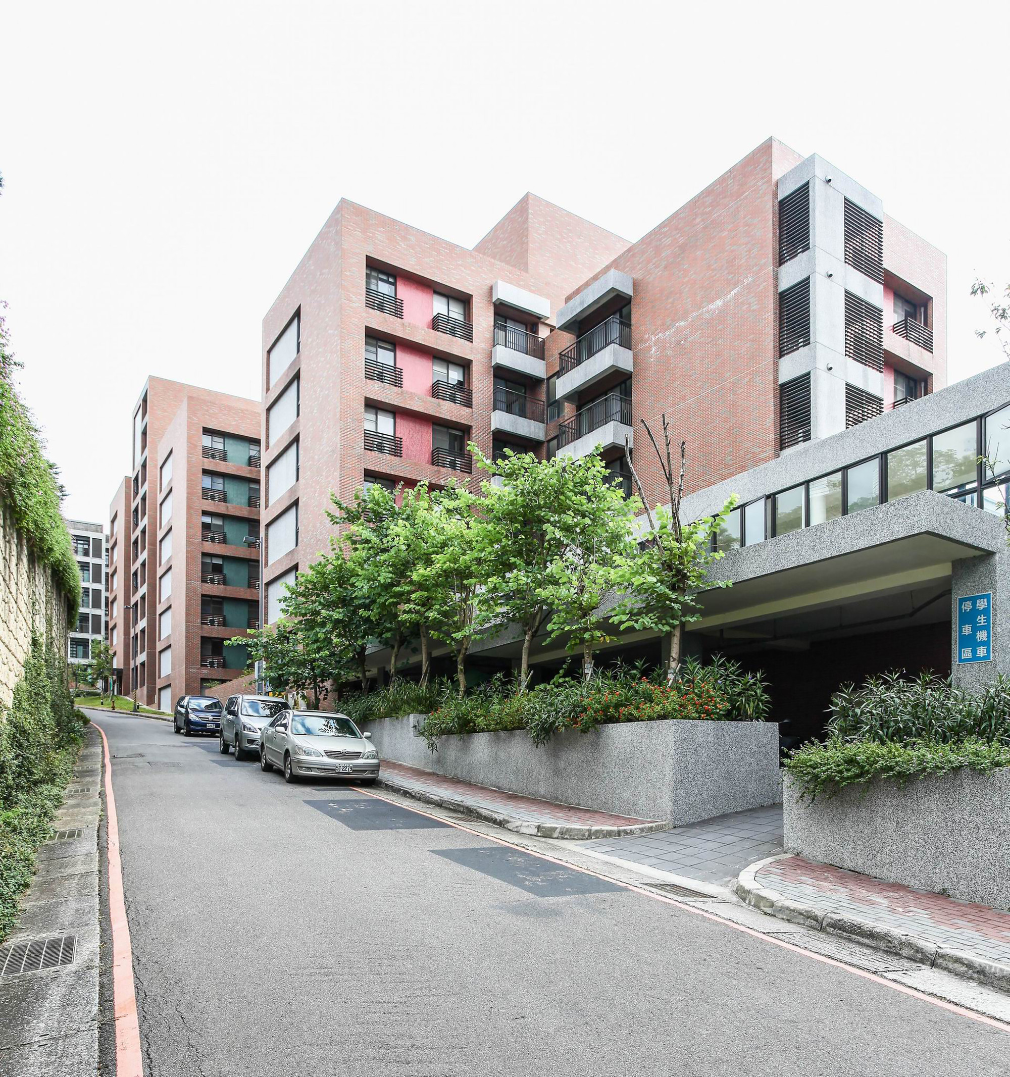Gallery of Phase II Building Complex, Mackay Medical College / J. J ...