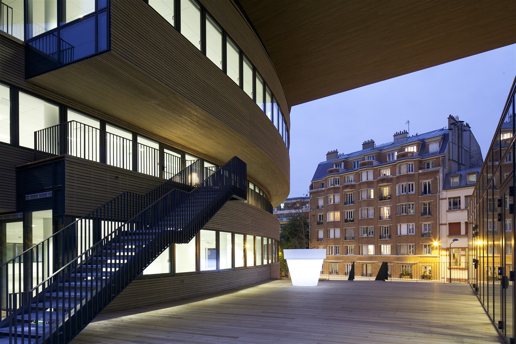 Gallery of Pushed Slab / MVRDV - 5