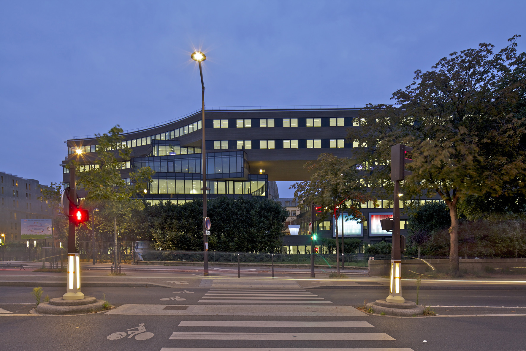 Gallery of Pushed Slab / MVRDV - 4