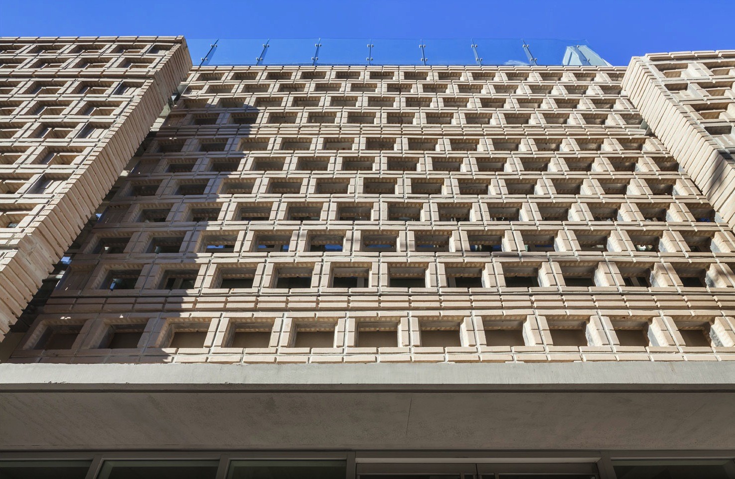 Gallery of GL Com Headquarters / jhyana - 13