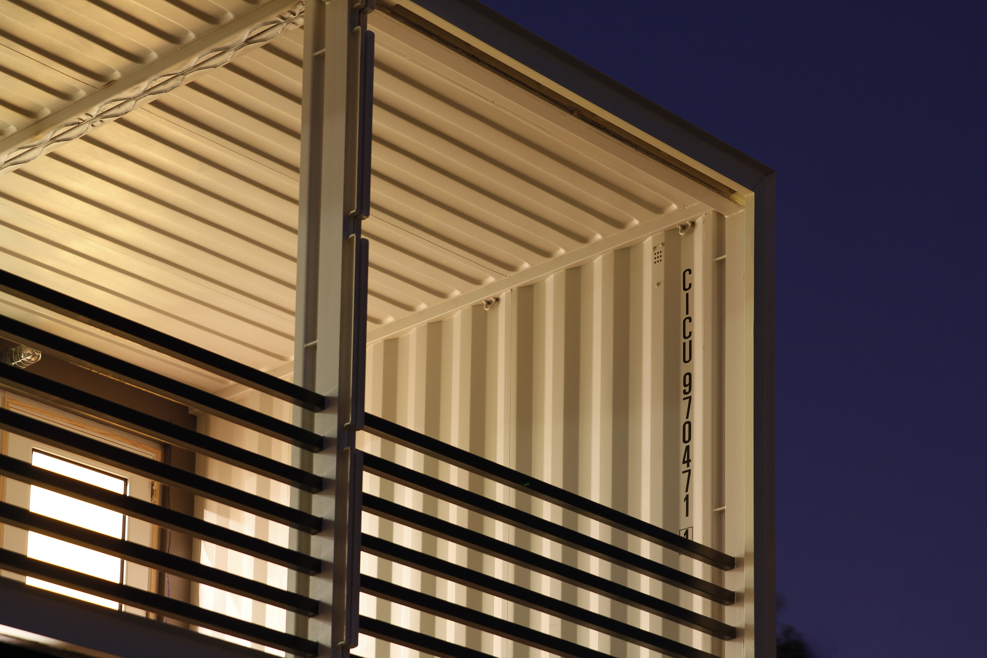 Gallery of PV14 House / M Gooden Design - 6