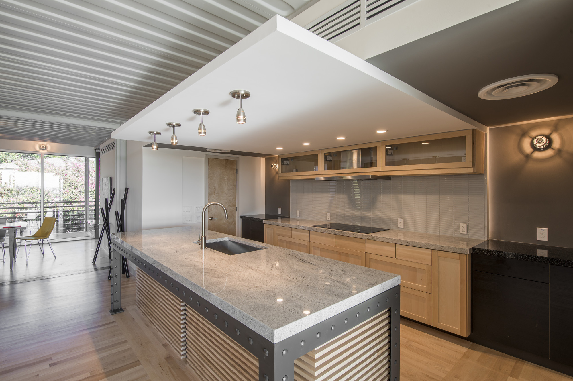 Gallery of PV14 House / M Gooden Design - 11