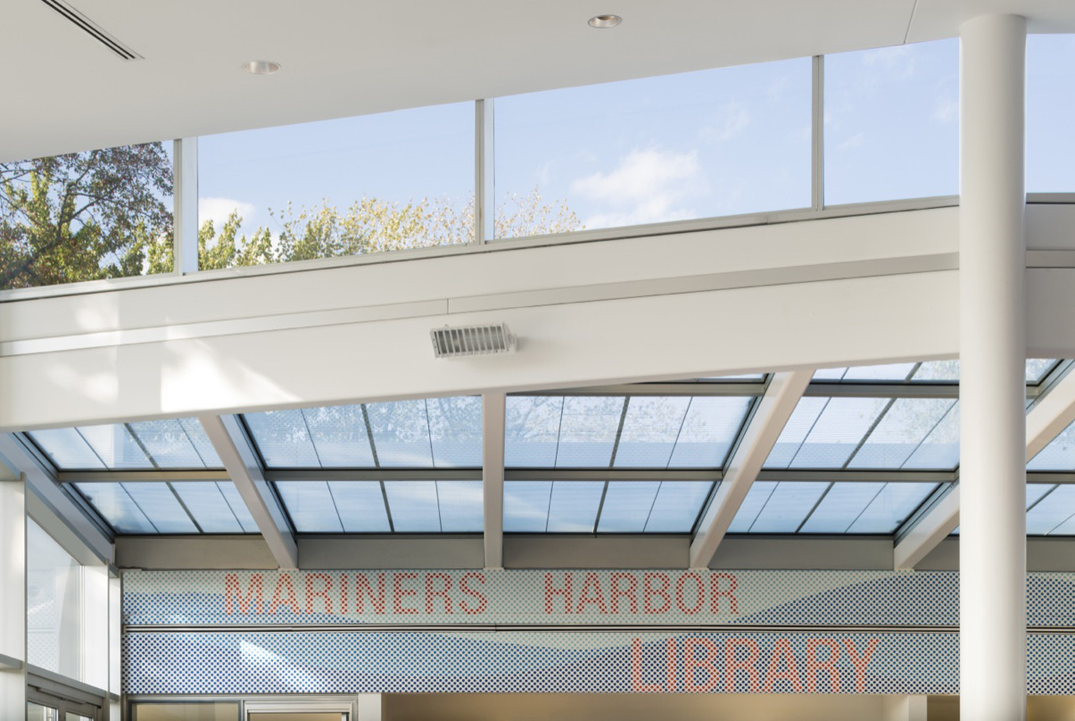 Gallery of Mariner Harbor Branch Library / A*PT ARCHITECTURE - 3