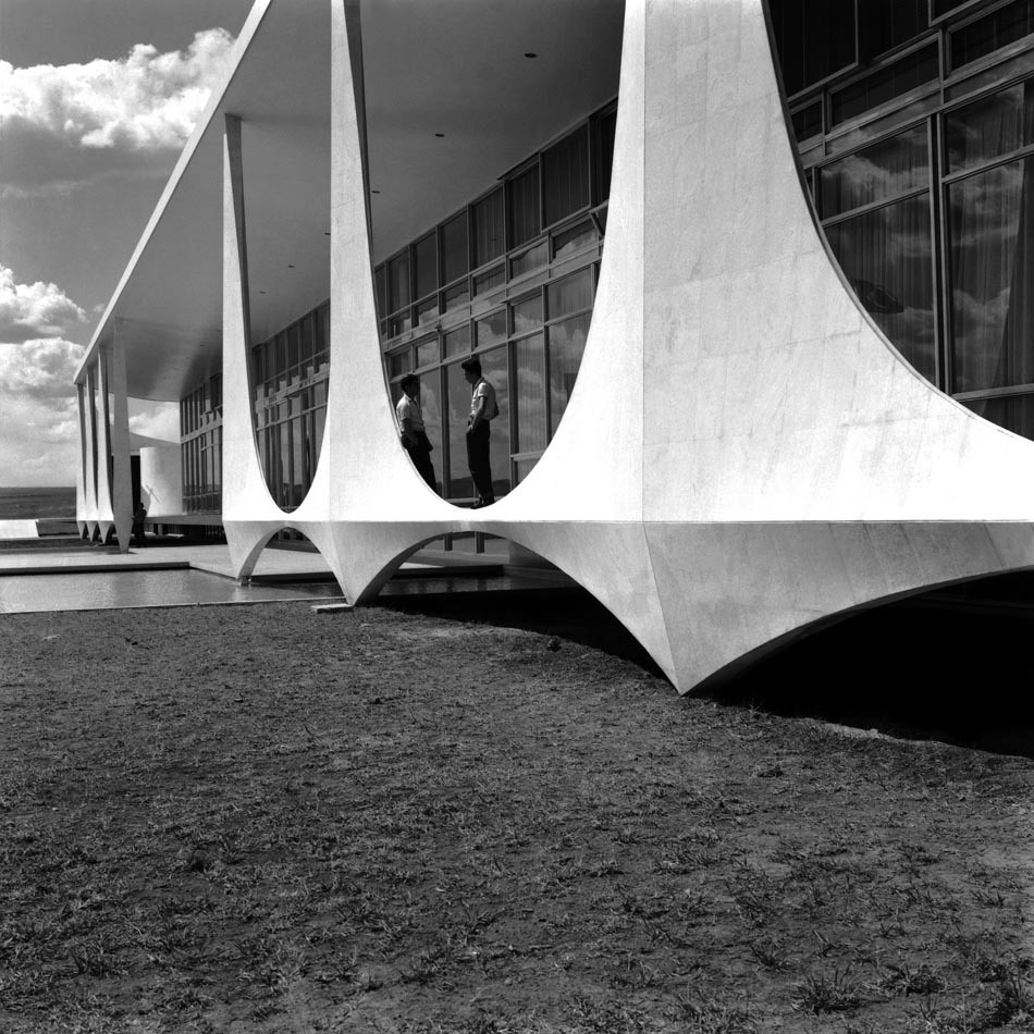 Gallery of Spotlight: Oscar Niemeyer - 11