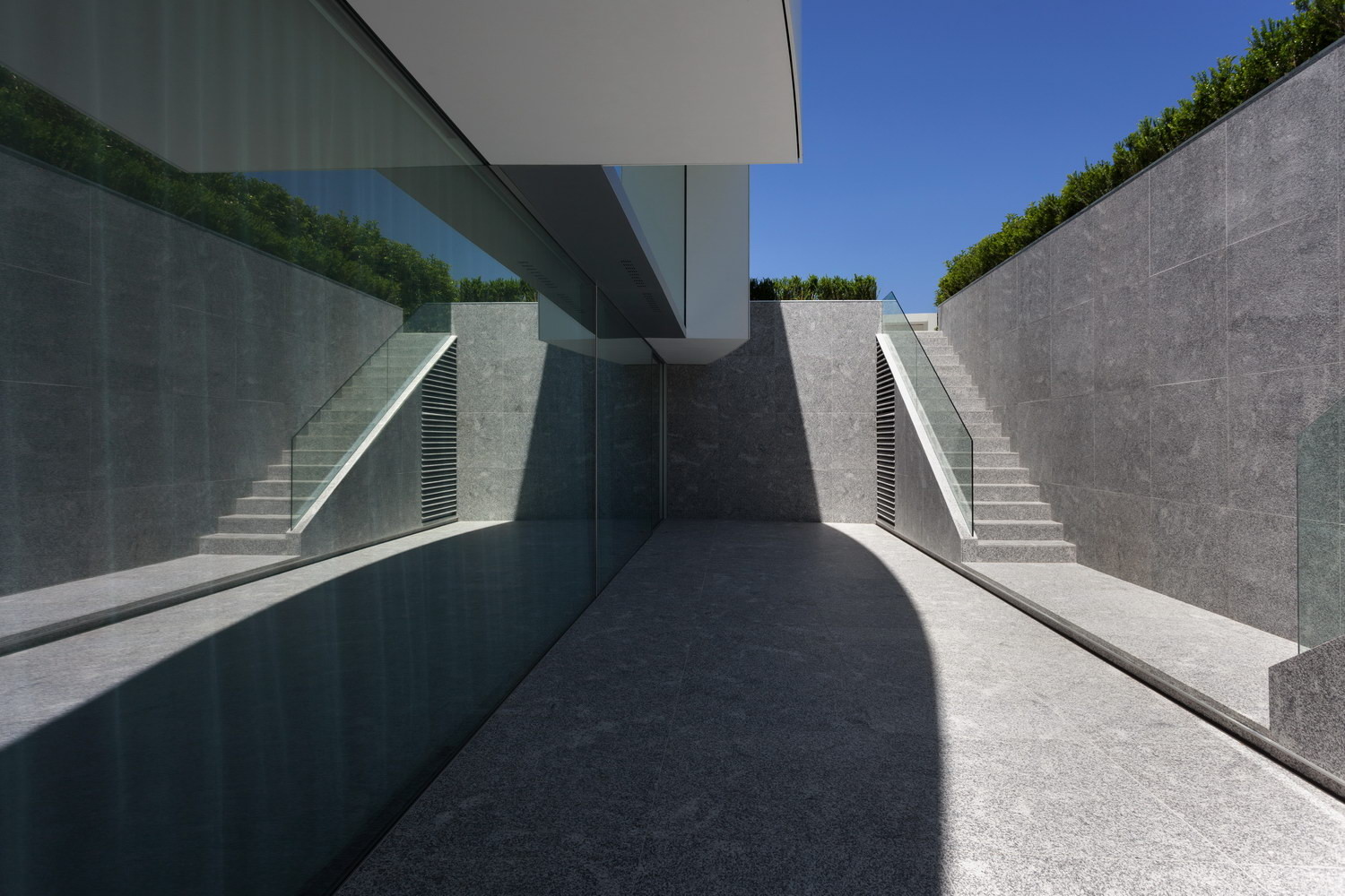 Gallery of Balint House / Fran Silvestre Arquitectos - 14
