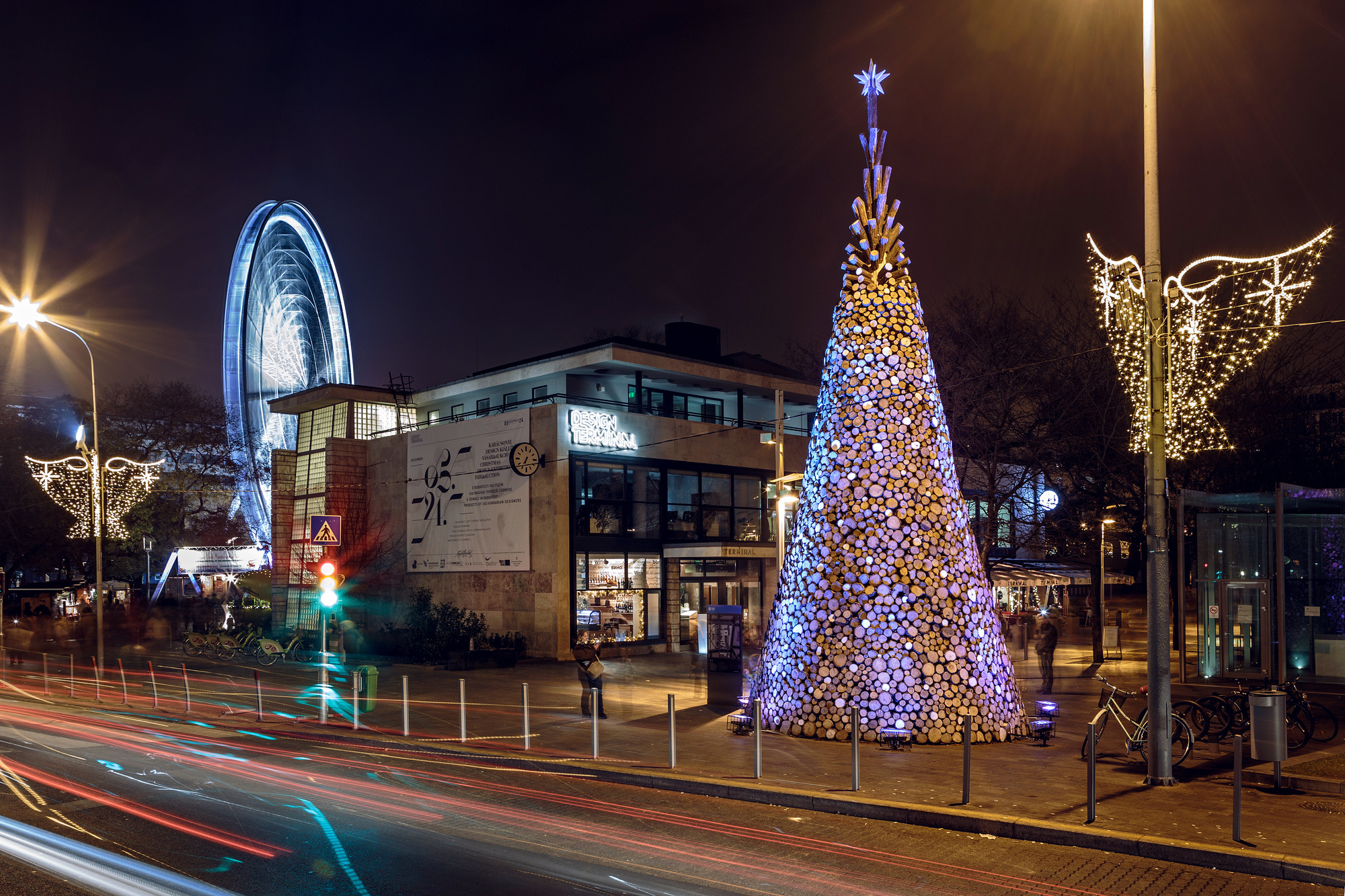 Gallery of Hello Wood’s Budapest “Charity Tree” Built from 5,000 Logs - 5