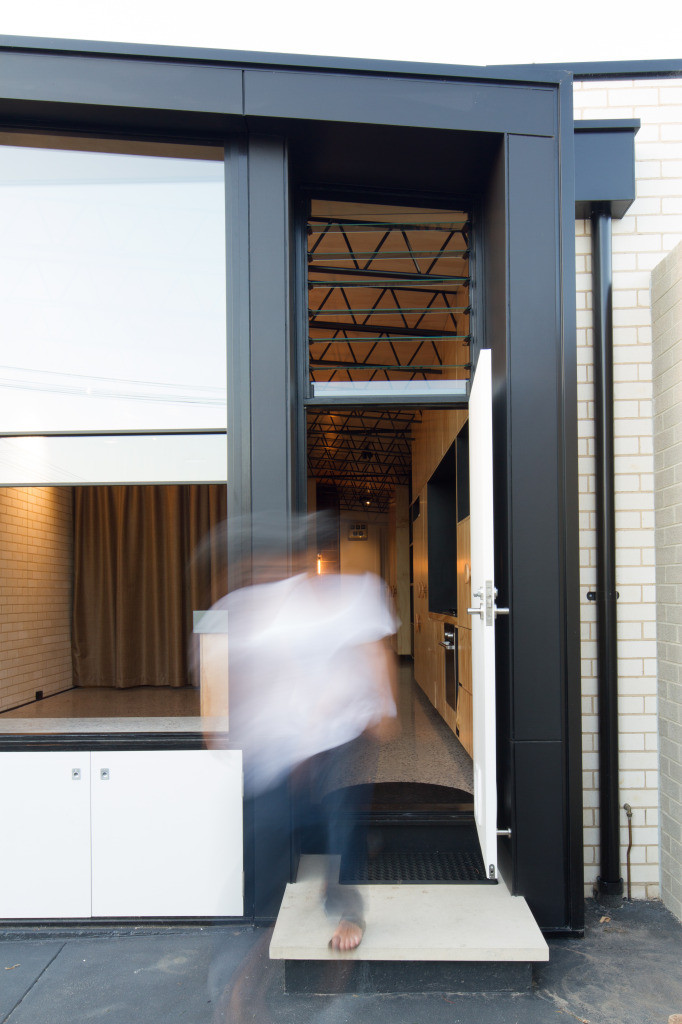 Gallery of Hello House / OOF! - 13